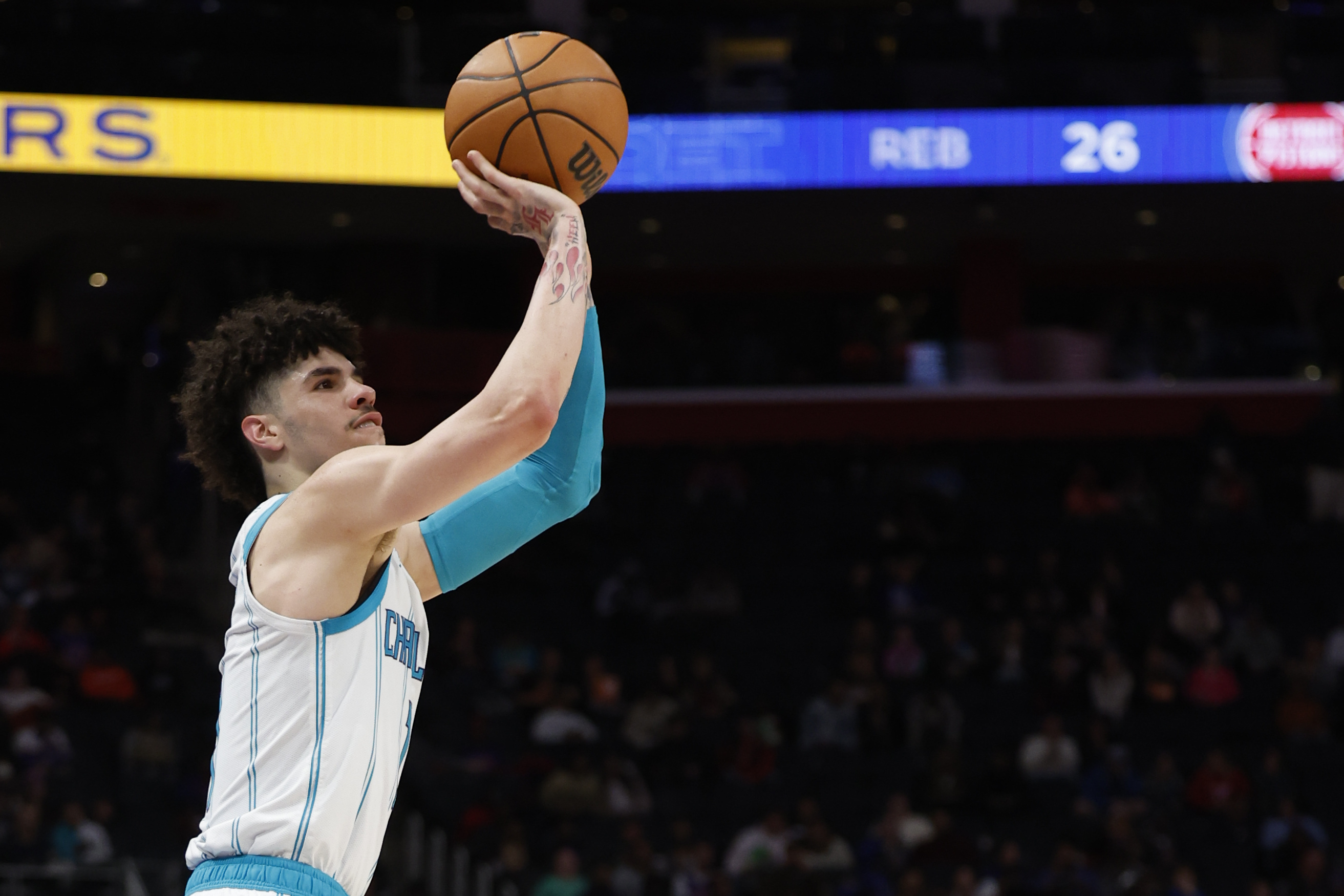 Pistons topple Hornets for rare victory | Reuters