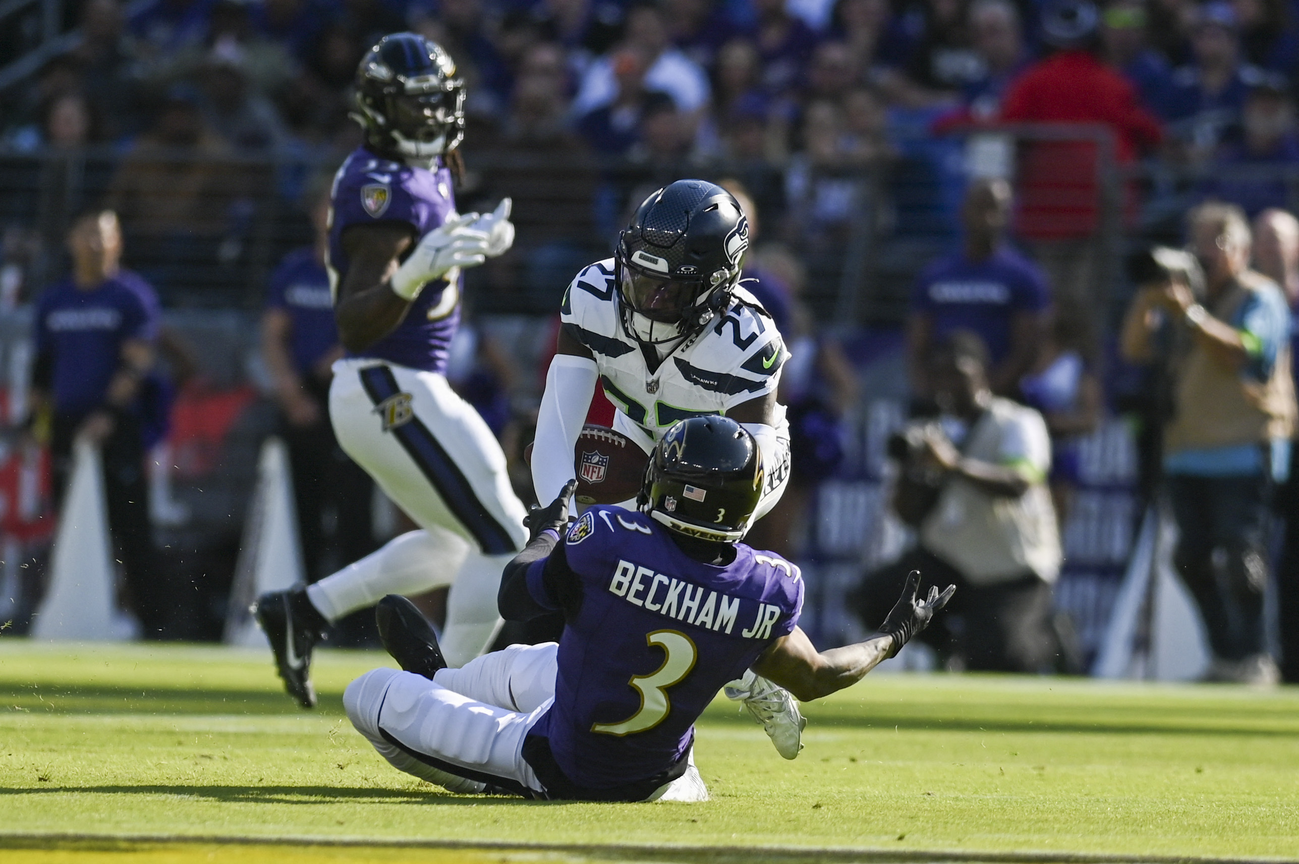 Keaton Mitchell, Gus Edwards help Ravens run over Seahawks | Reuters