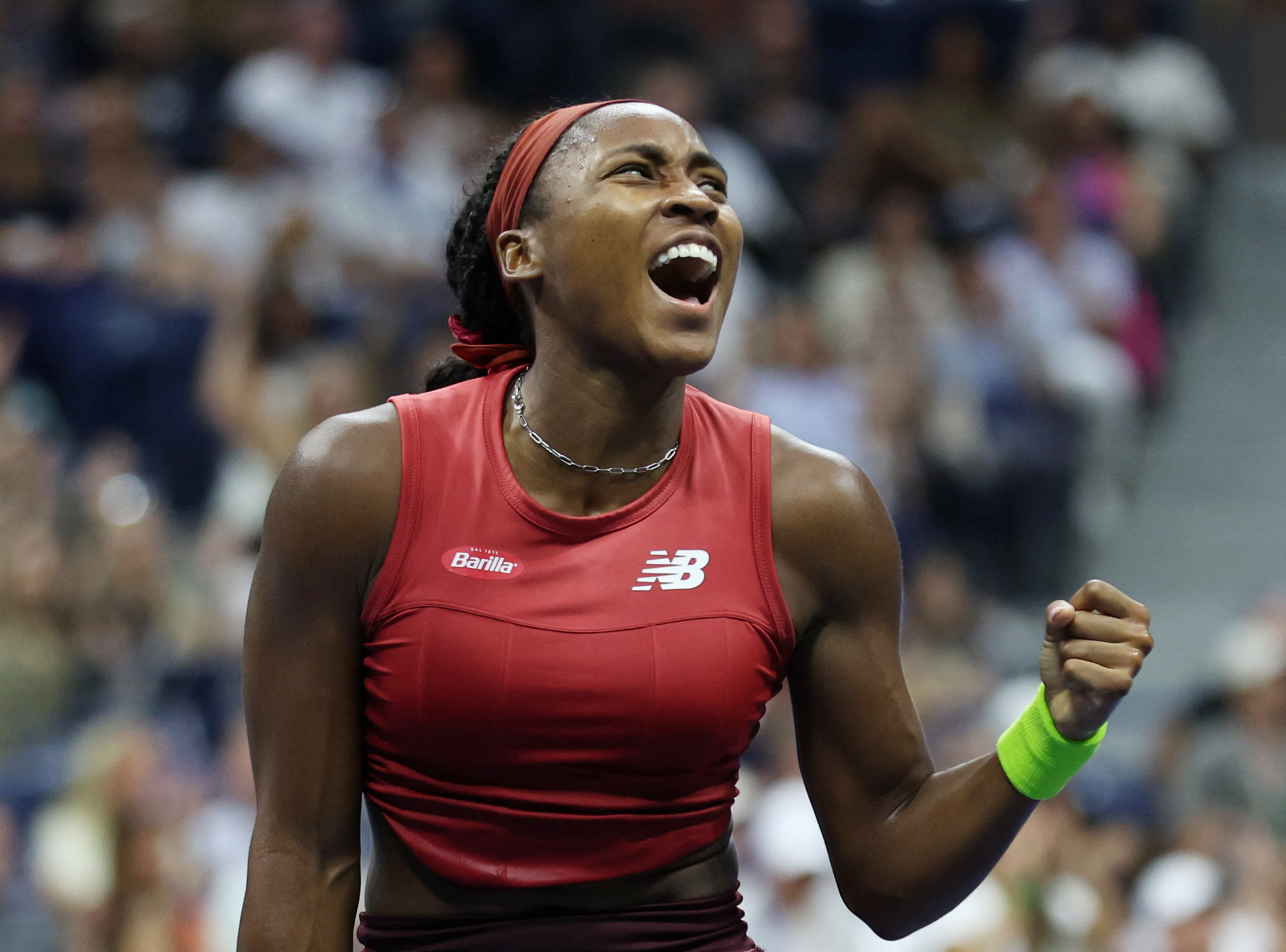 American teenager Coco Gauff fights back to beat Aryna Sabalenka and ...