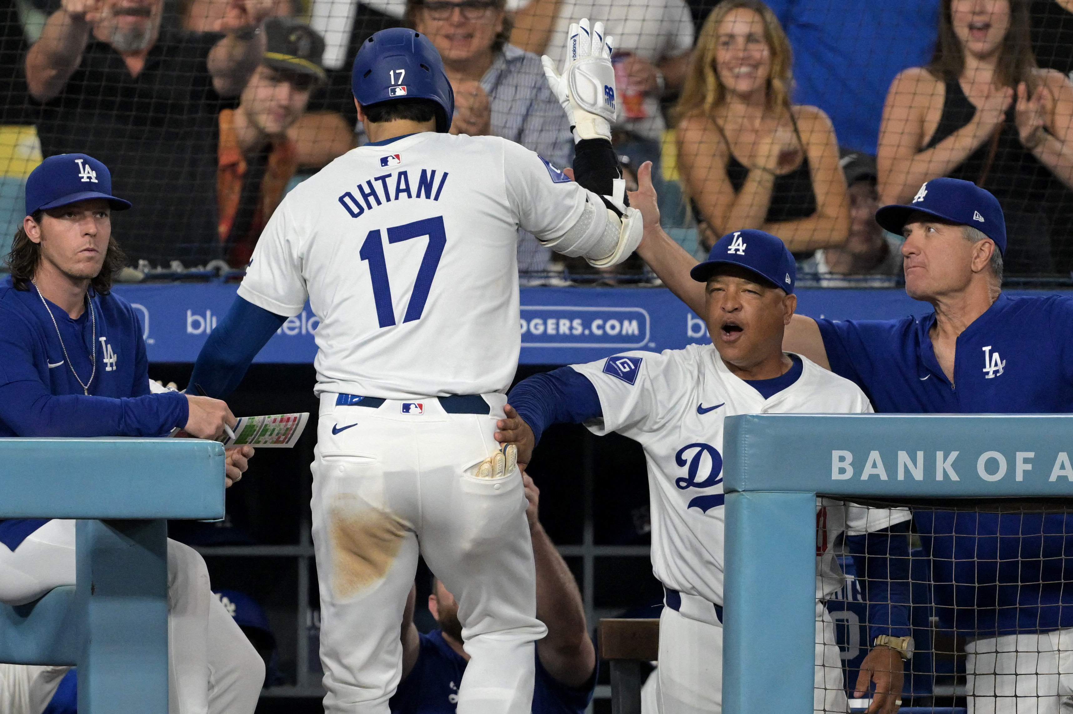 Freddie Freeman returns as Dodgers down Phillies | Reuters