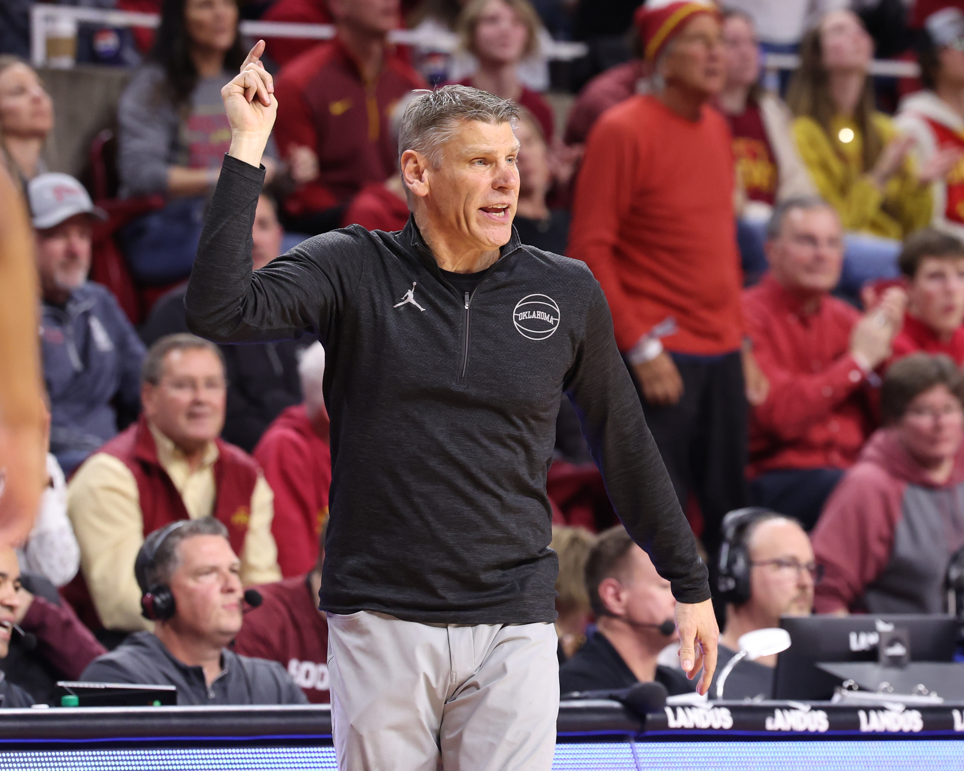 Demarion Watson's career night lifts No. 8 Iowa St. over Oklahoma | Reuters