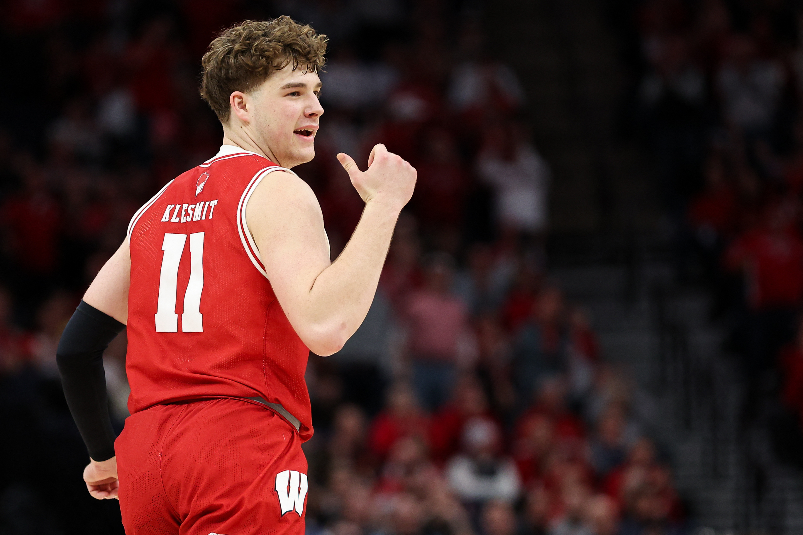 AJ Storr paces Wisconsin past Northwestern and into Big Ten semis | Reuters