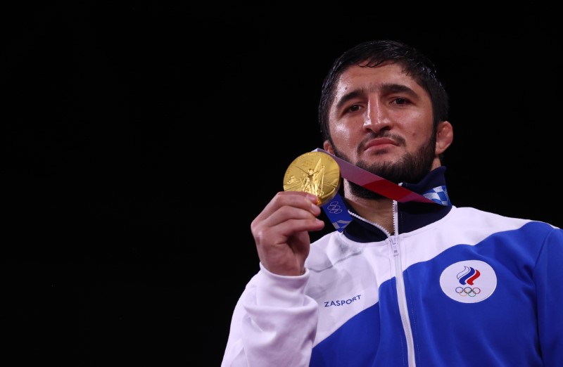 Wrestling-Sadulaev beats Snyder in clash of titans, Japan claim two ...