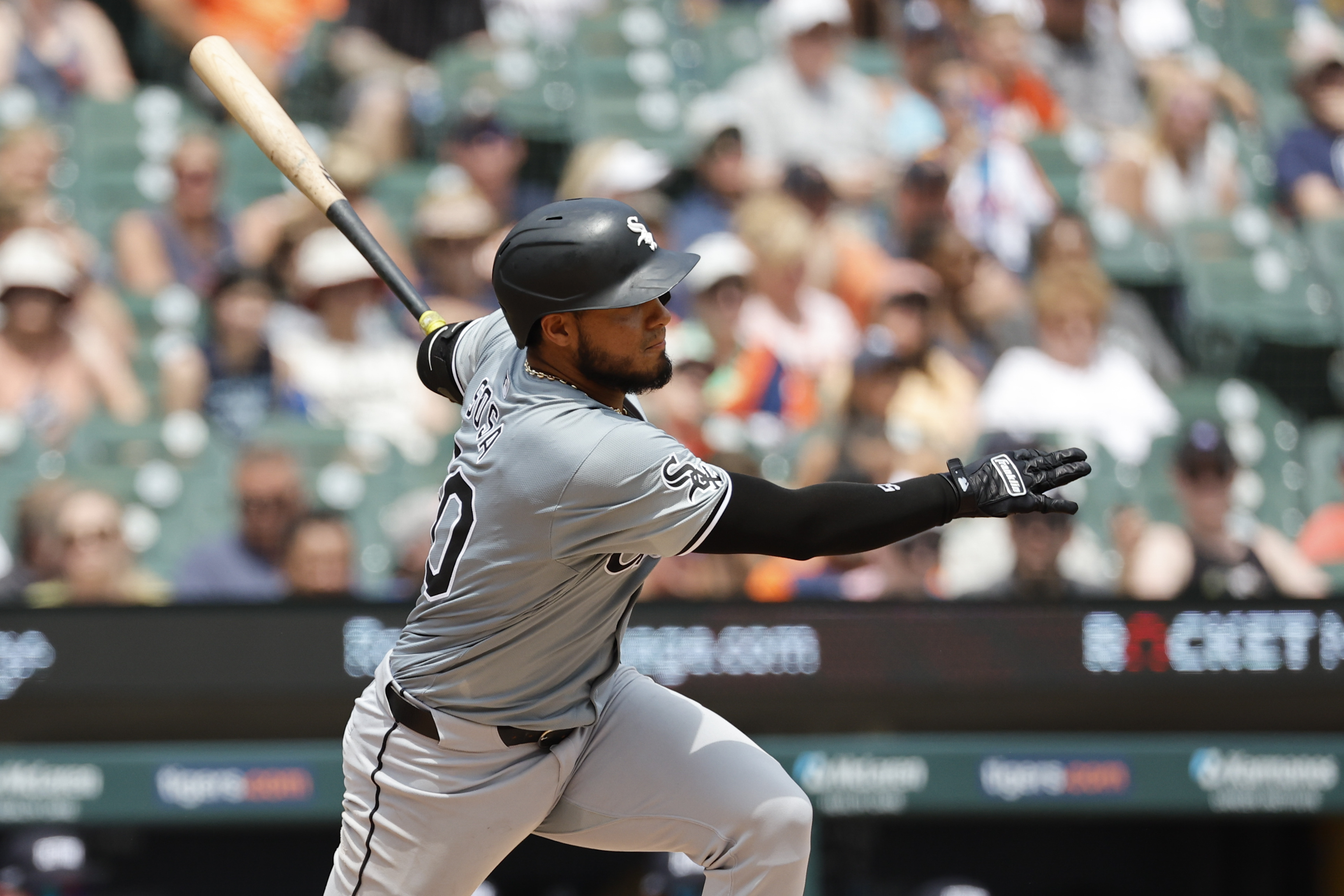 Drew Thorpe earns first career win, White Sox down Tigers | Reuters