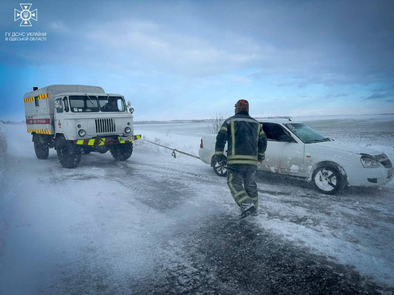 Ten people die in Ukraine snowstorms | Reuters