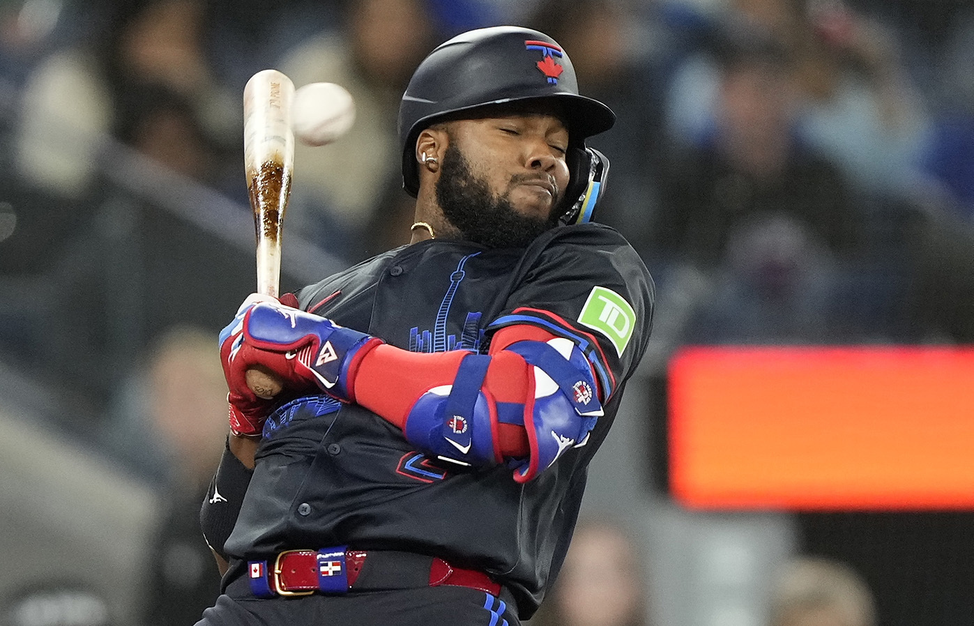 Mets scratch out win over Jays, snag wild-card lead | Reuters