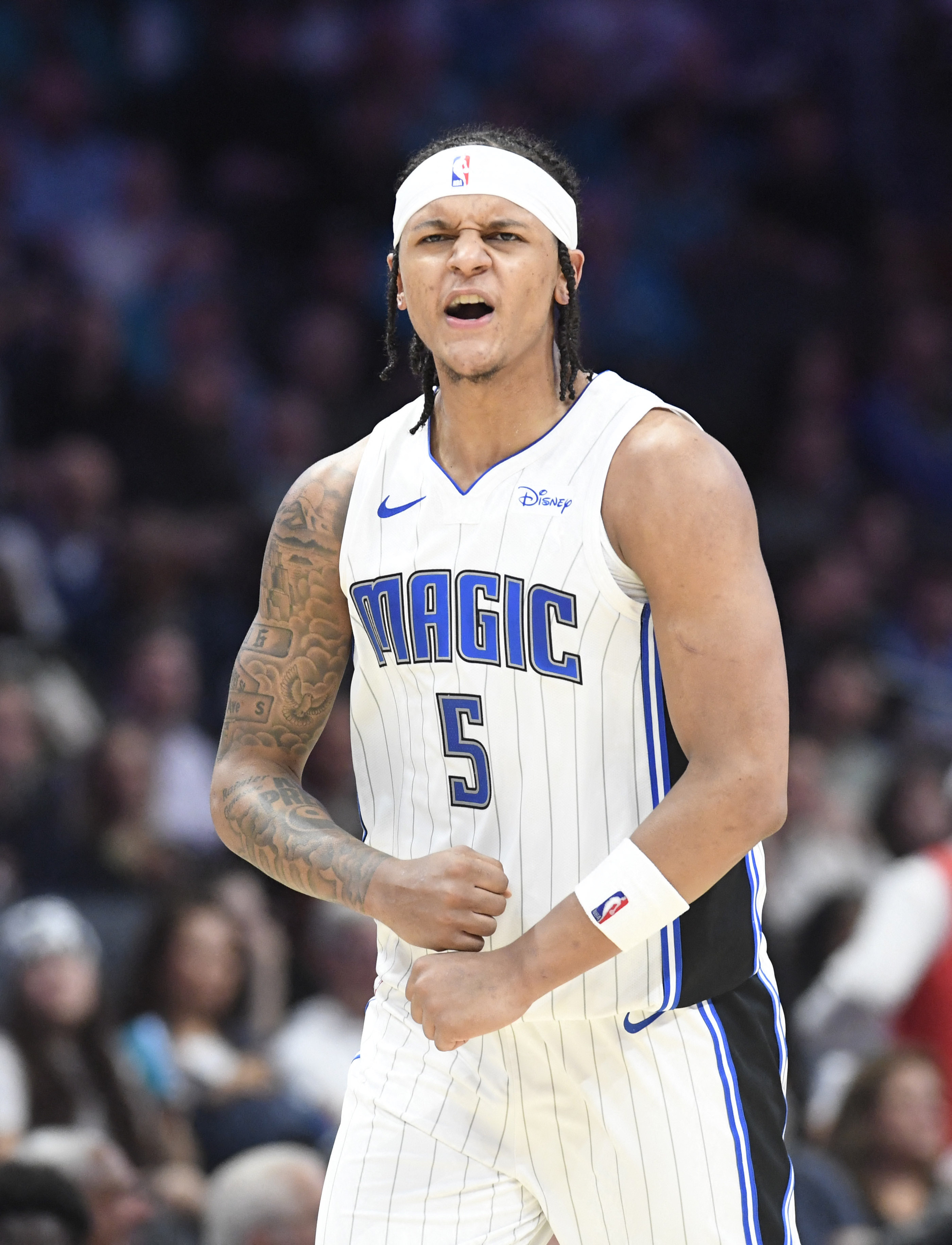 Balanced scoring carries Magic over Hornets | Reuters