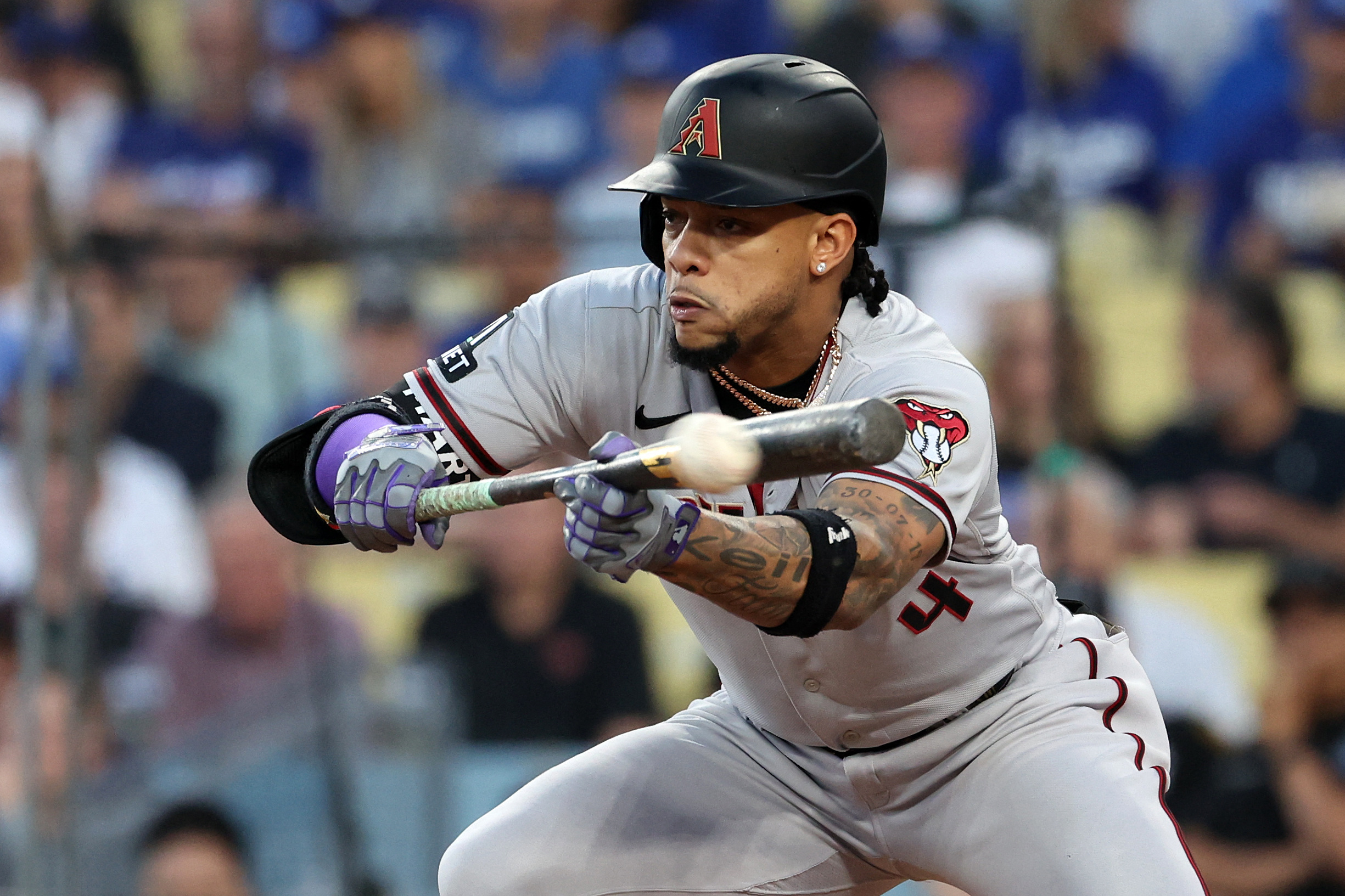 More 1st-inning magic sends D-backs to 2-0 edge on Dodgers | Reuters