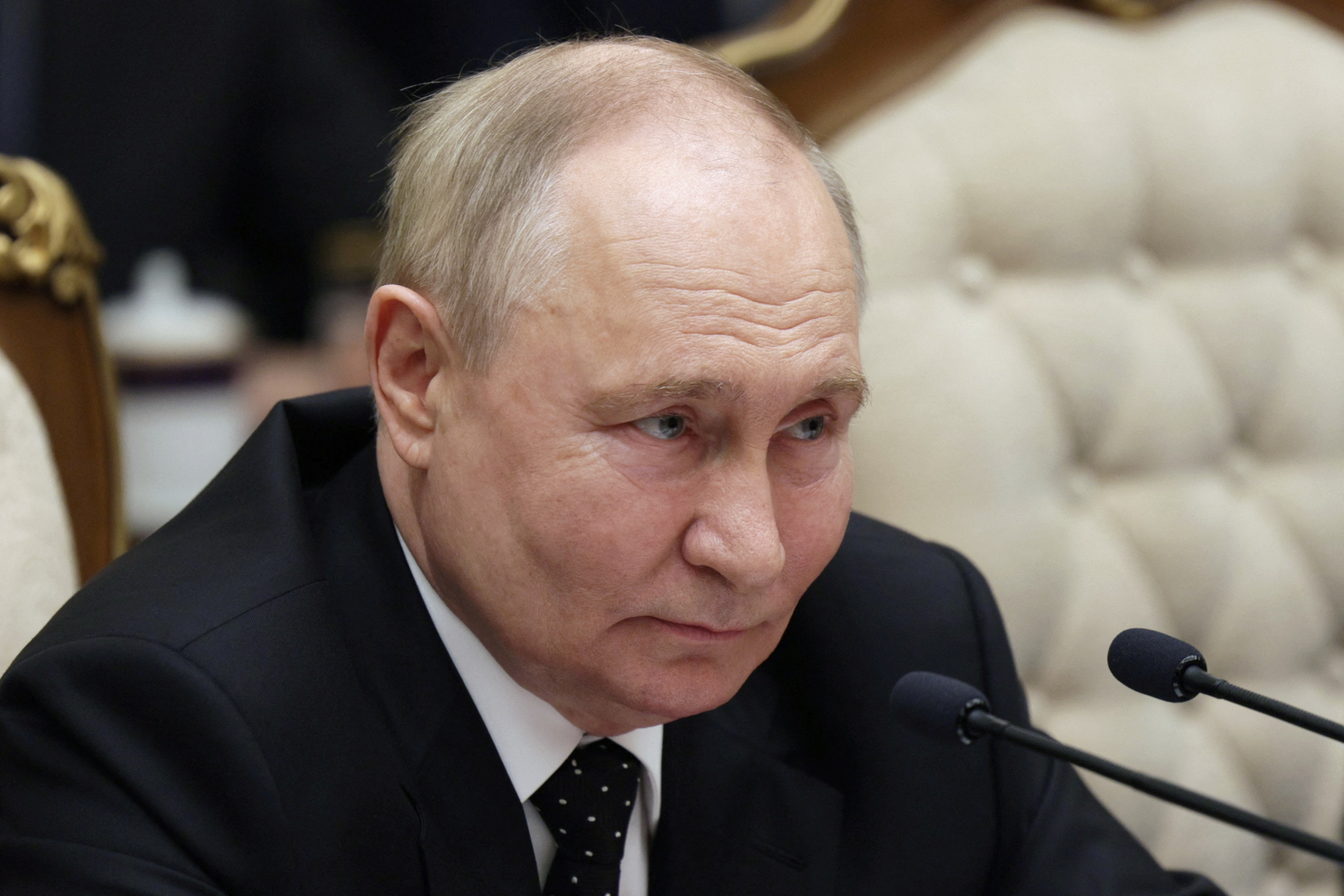 Colombia, ELN rebels resume peace talks in Mexico after ceasefire ...