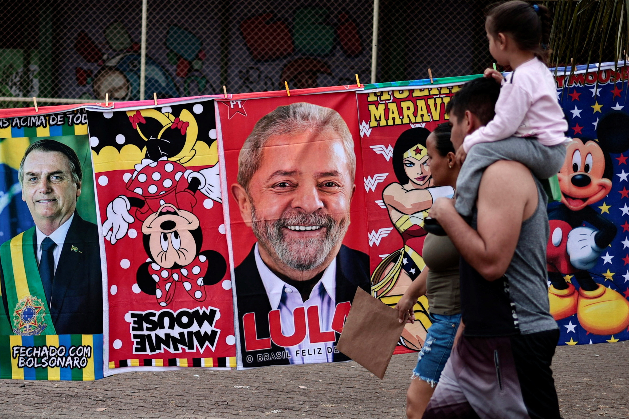 Lula, Bolsonaro officially enter campaign season as they court voters ...