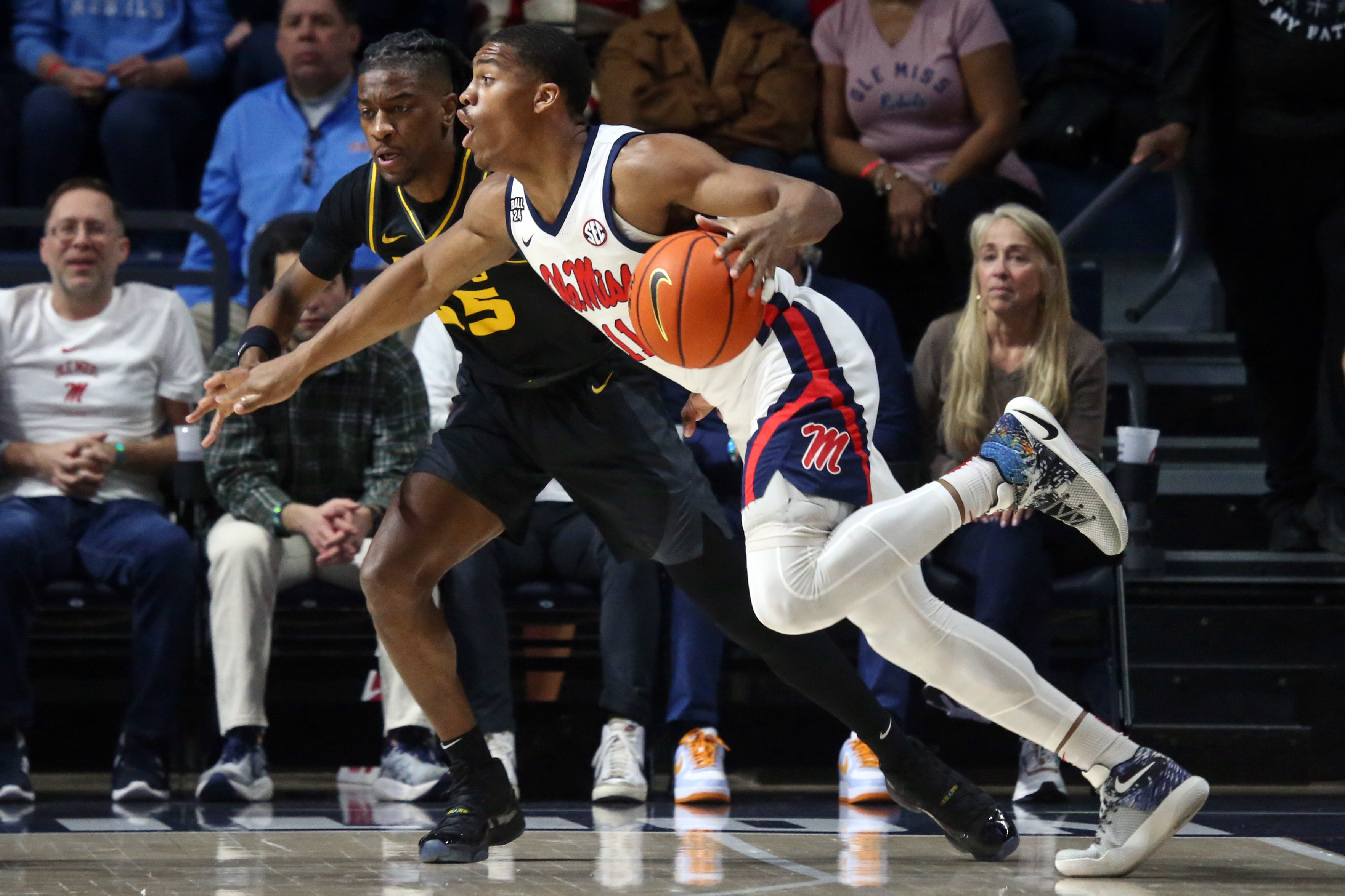Matthew Murrell paces Ole Miss in comeback win over Mizzou | Reuters
