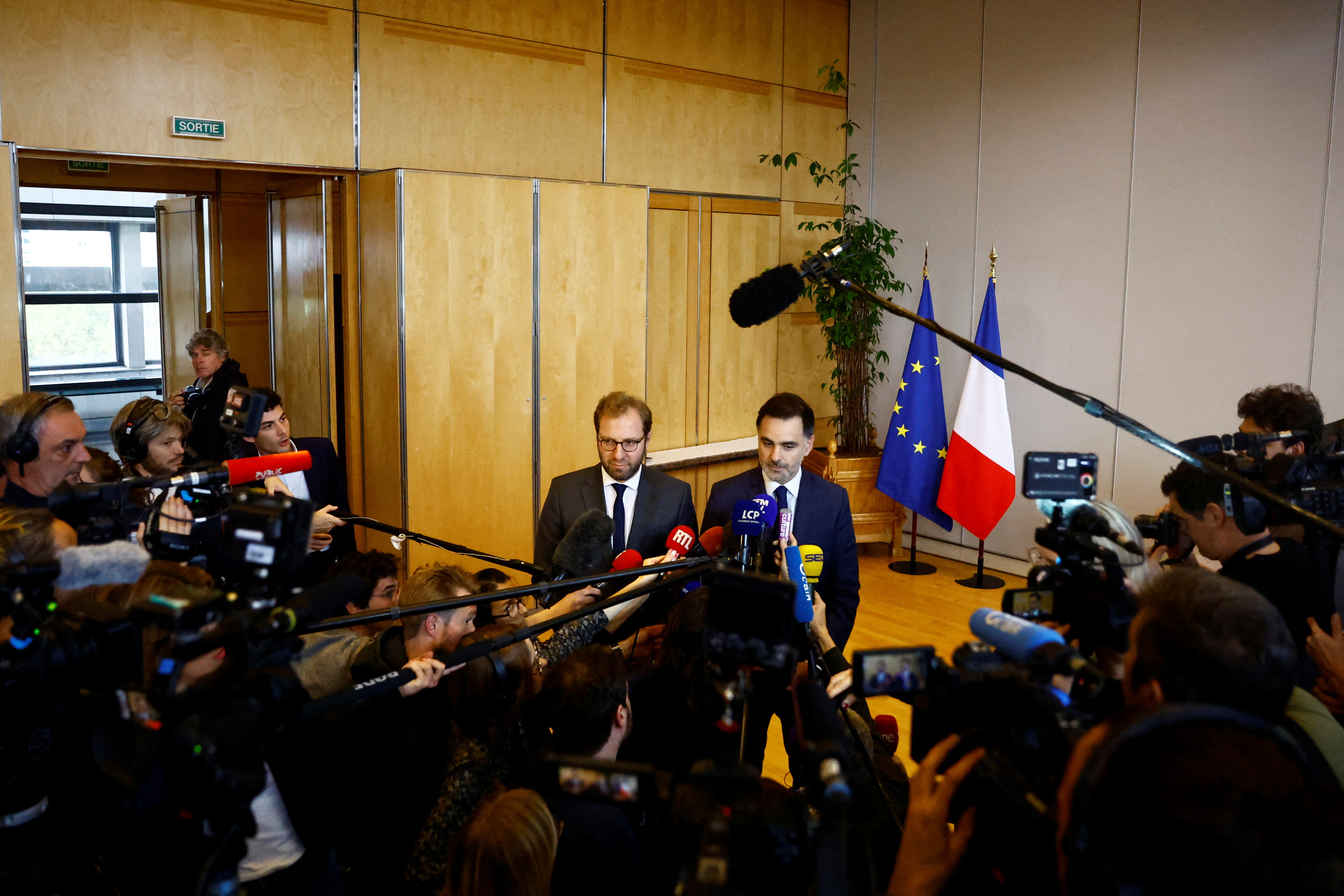 French government presents 2025 belt-tightening budget | Reuters