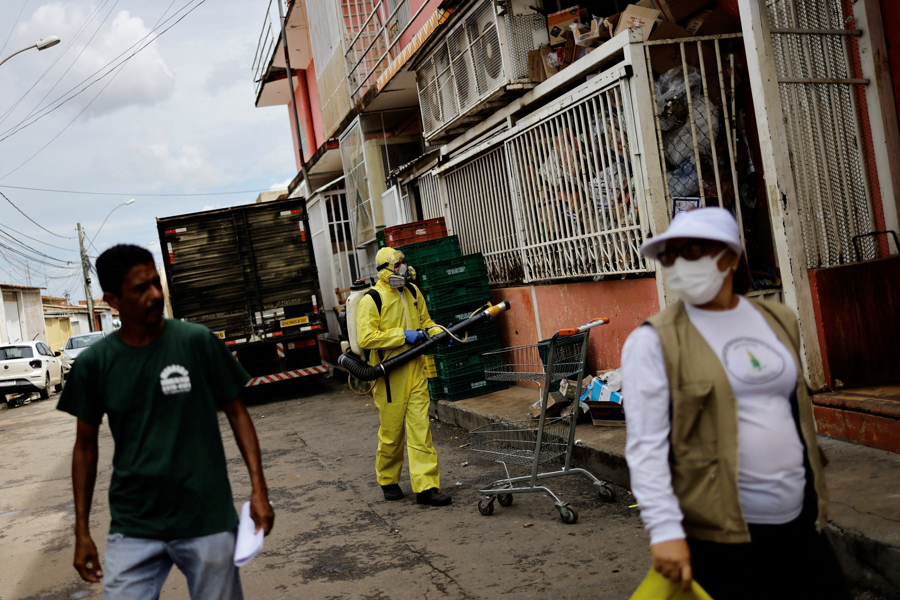 Dengue spreads fast in Brazil prompting emergency health measures | Reuters
