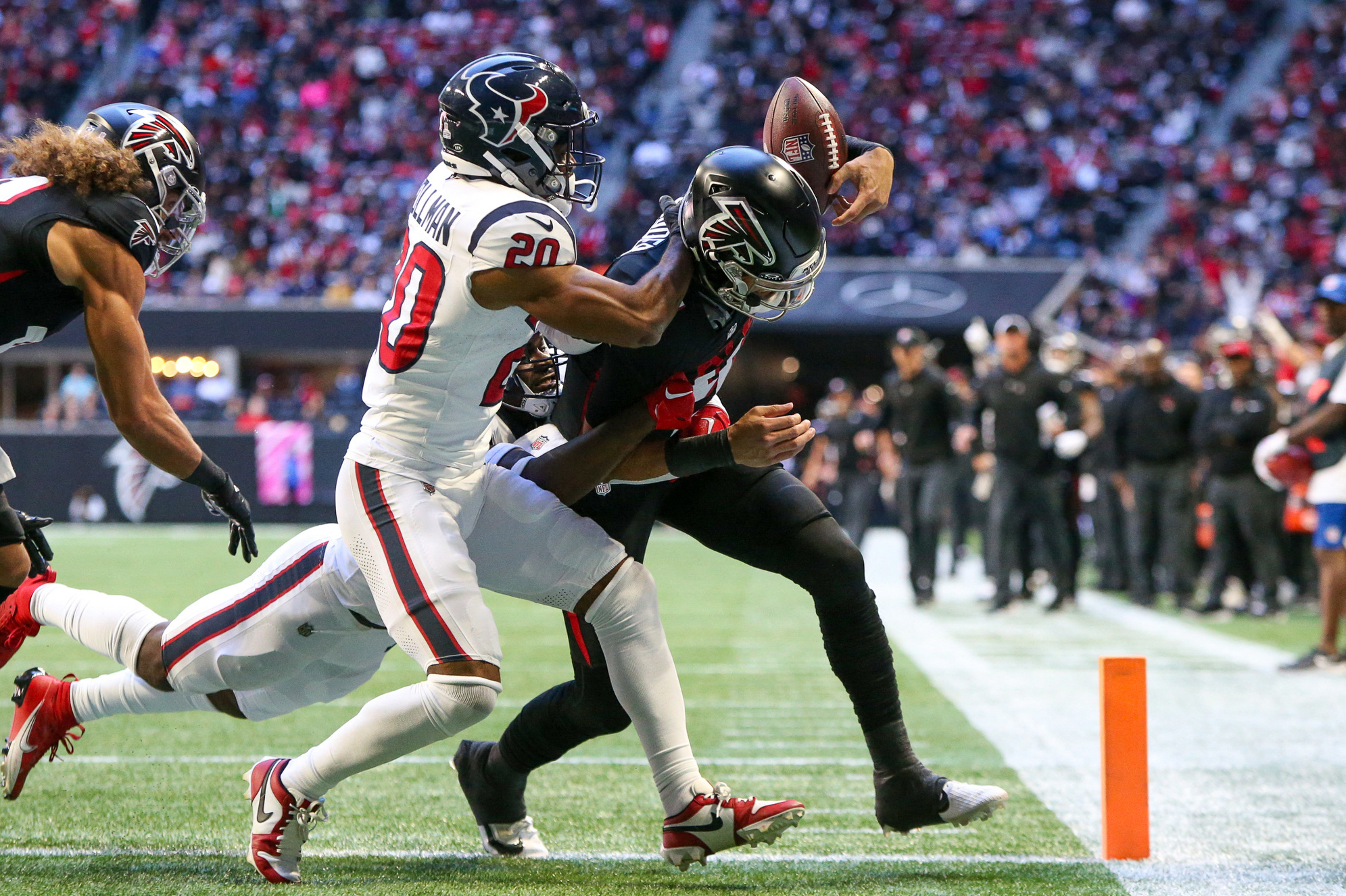 Younghoe Koo's kick lifts Falcons over Texans | Reuters