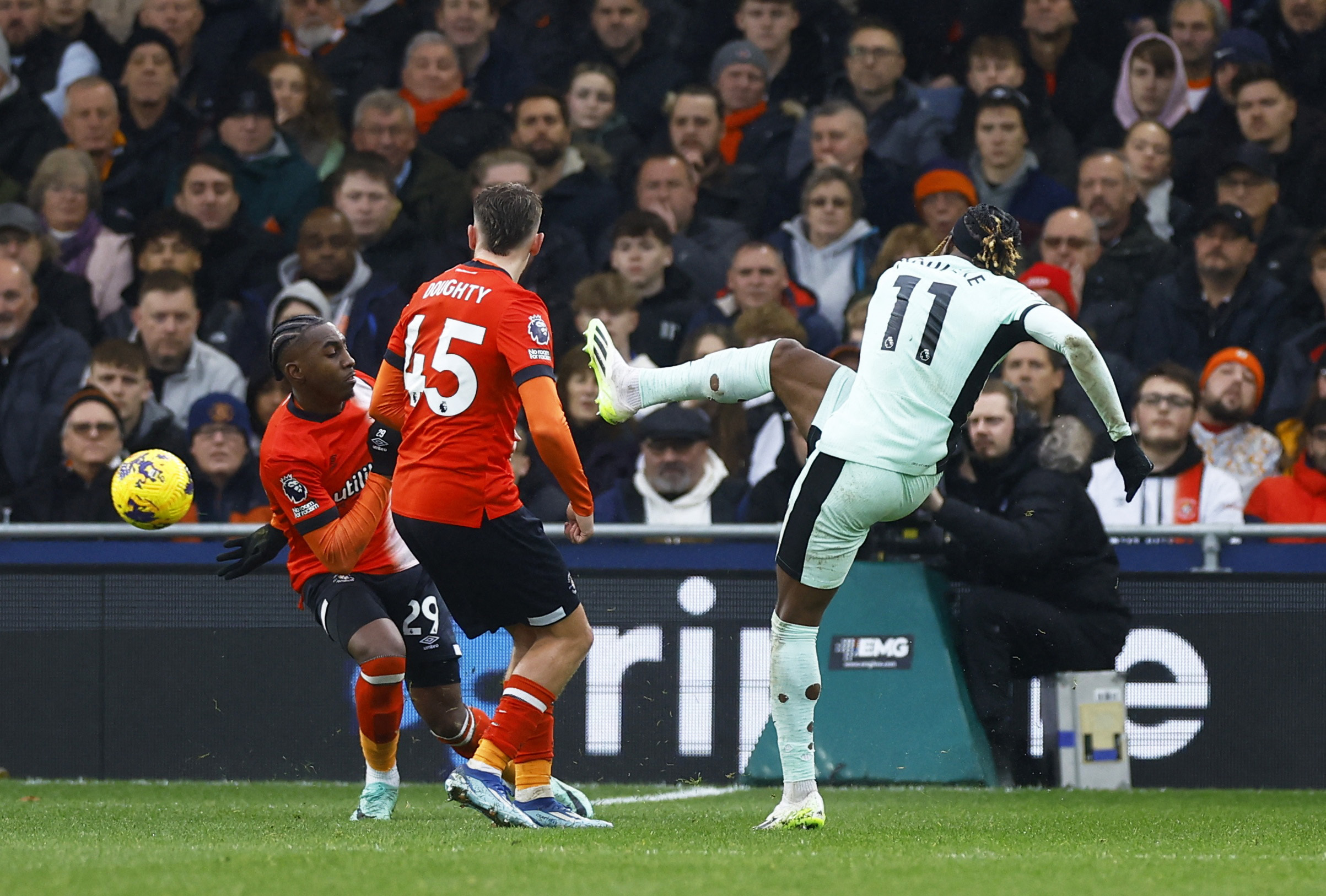 Chelsea withstand Luton fightback to edge 3-2 thriller | Reuters