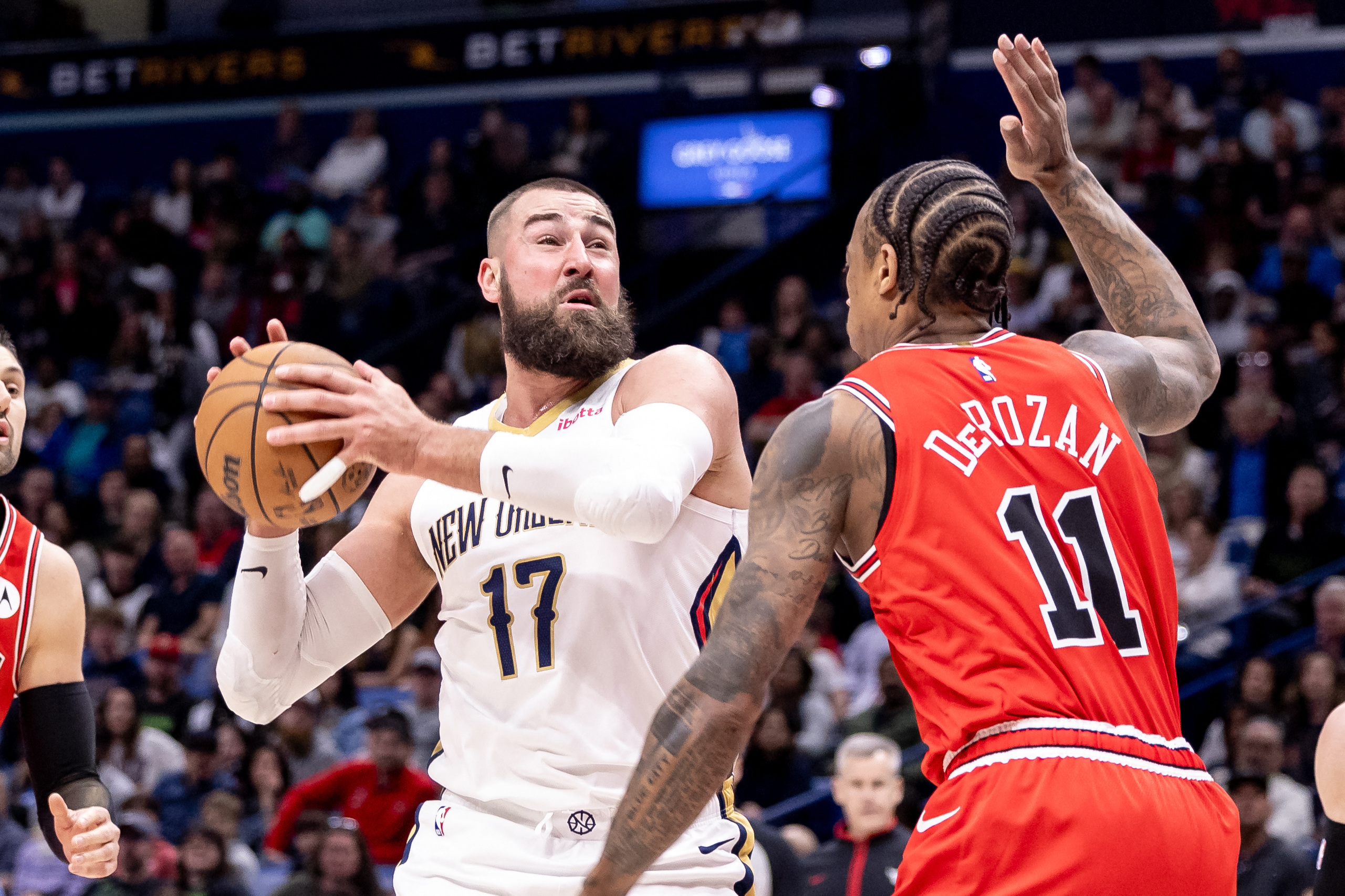 Strong finish vaults Bulls past Pelicans | Reuters