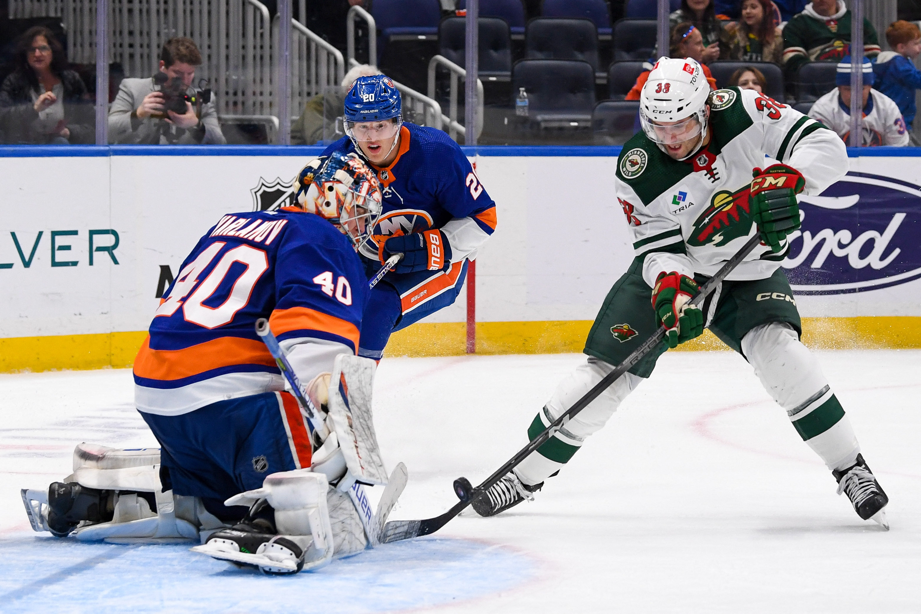 Wild beat Islanders for 2nd straight win | Reuters