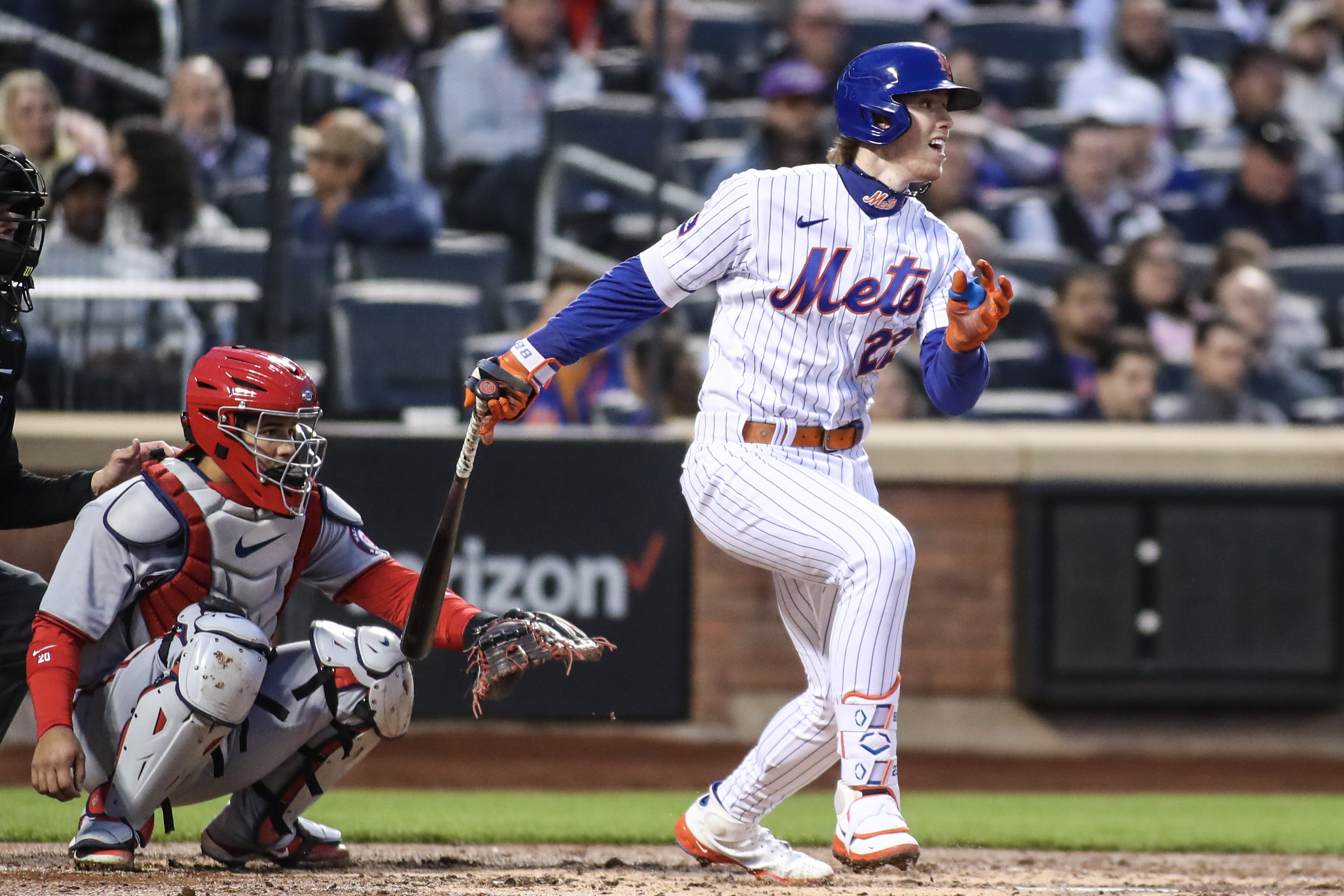 Mets give up lead, then rally past Nats to halt skid | Reuters