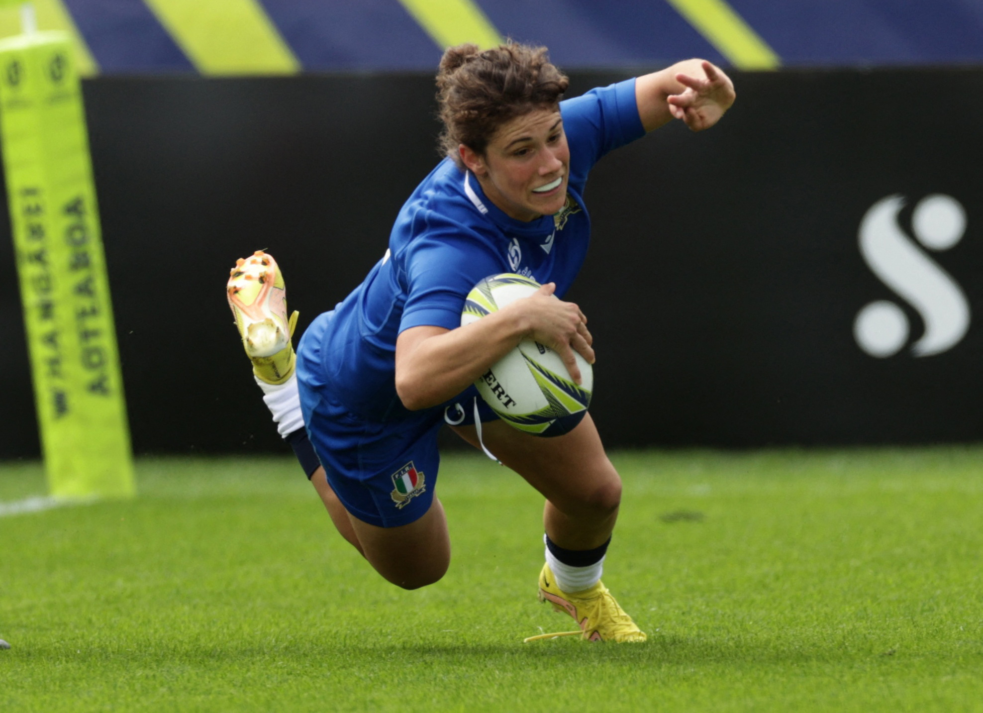 Muzzo double earns Italy opening win over United States | Reuters