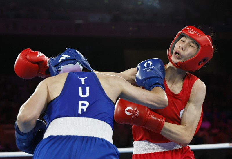Boxing-Lin needs to shut out 'nonsense' gender row, says ex-federation ...