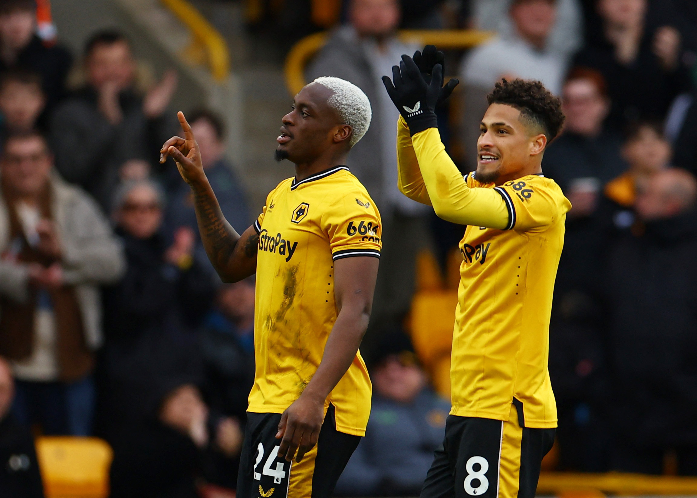 Wolves dent Luton's Premier League survival hopes with 2-1 win | Reuters