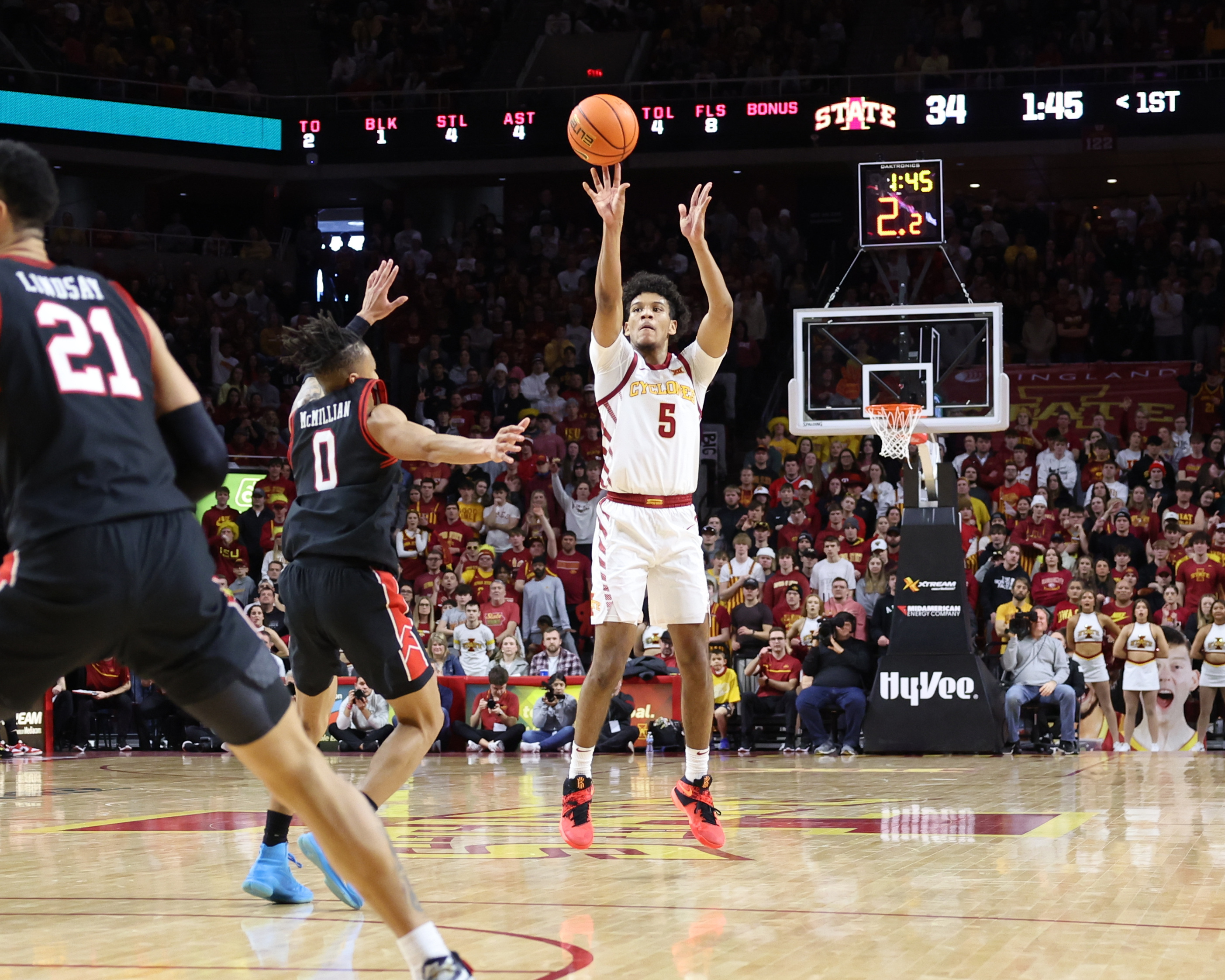 Keshon Gilbert’s 24 points help No. 10 Iowa State past Texas Tech | Reuters