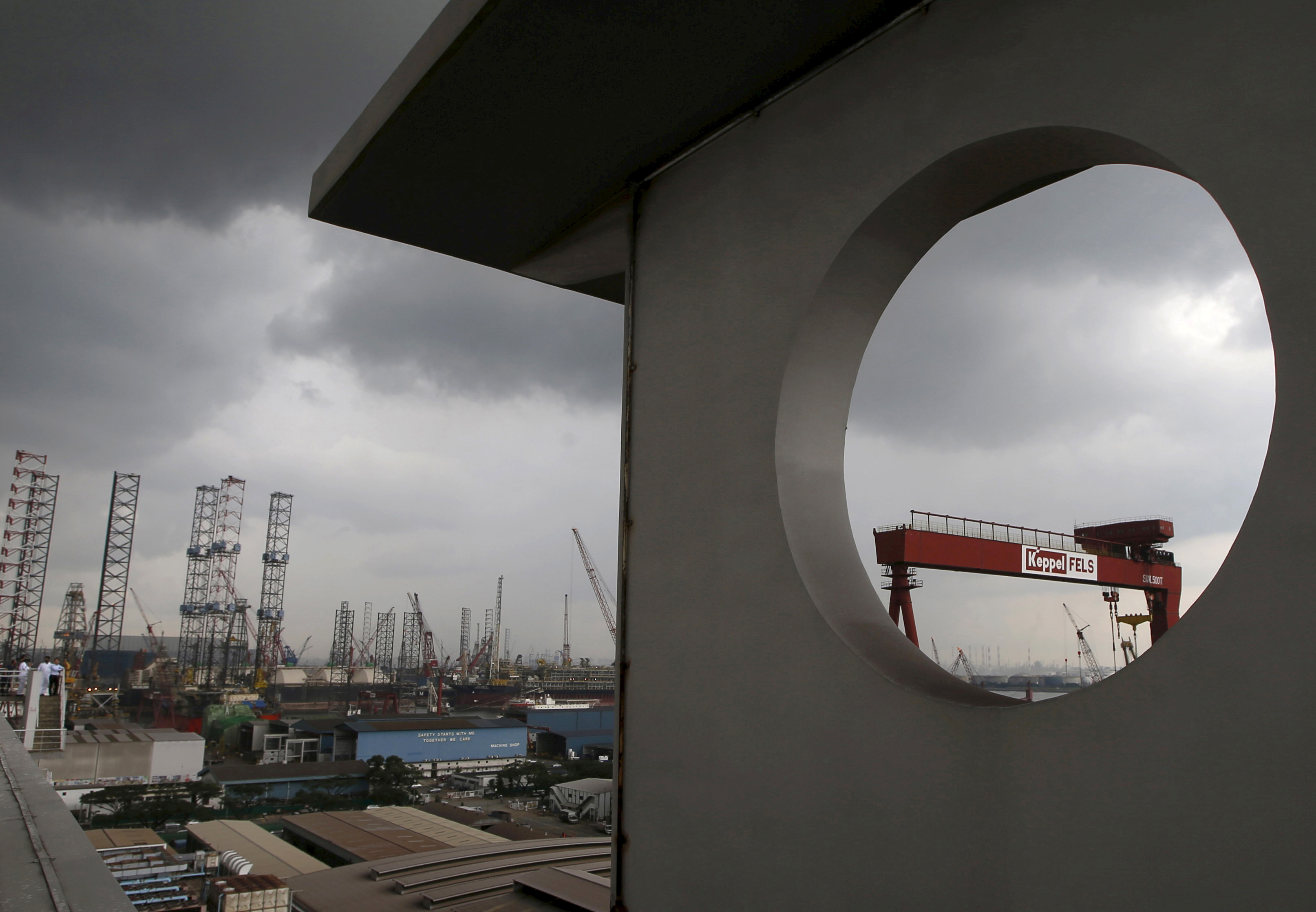 Singapore's Keppel completes $3.34 bln sale of unit to Sembmarine | Reuters