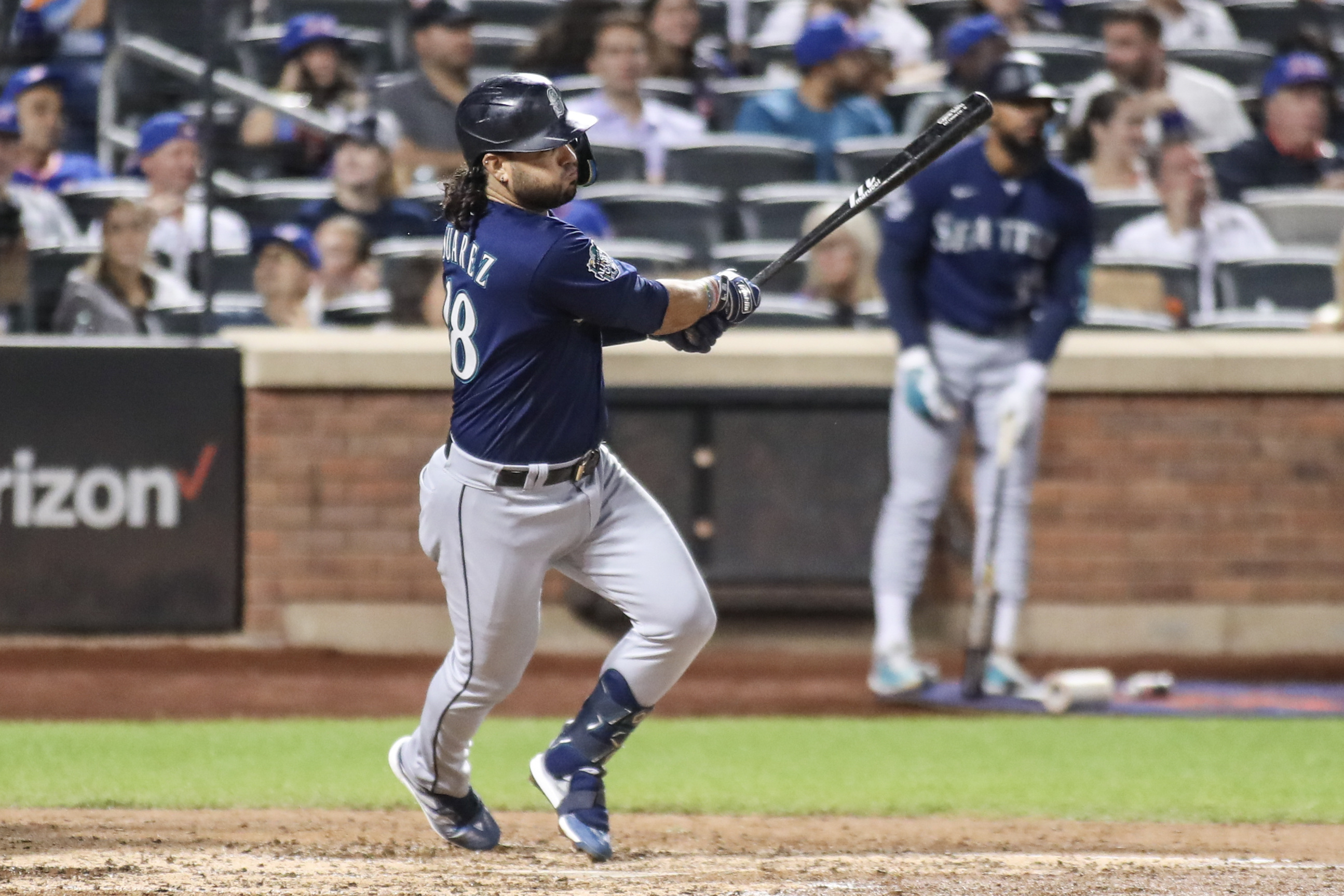 Mariners score last, win seesaw game with Mets | Reuters