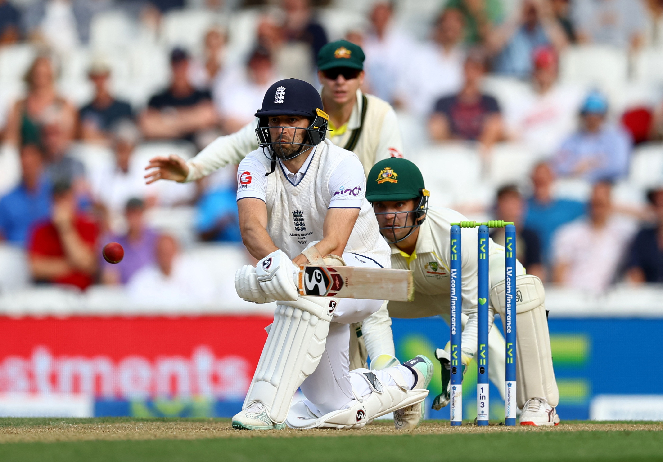 Root, Bairstow, Crawley give England big lead over Australia | Reuters