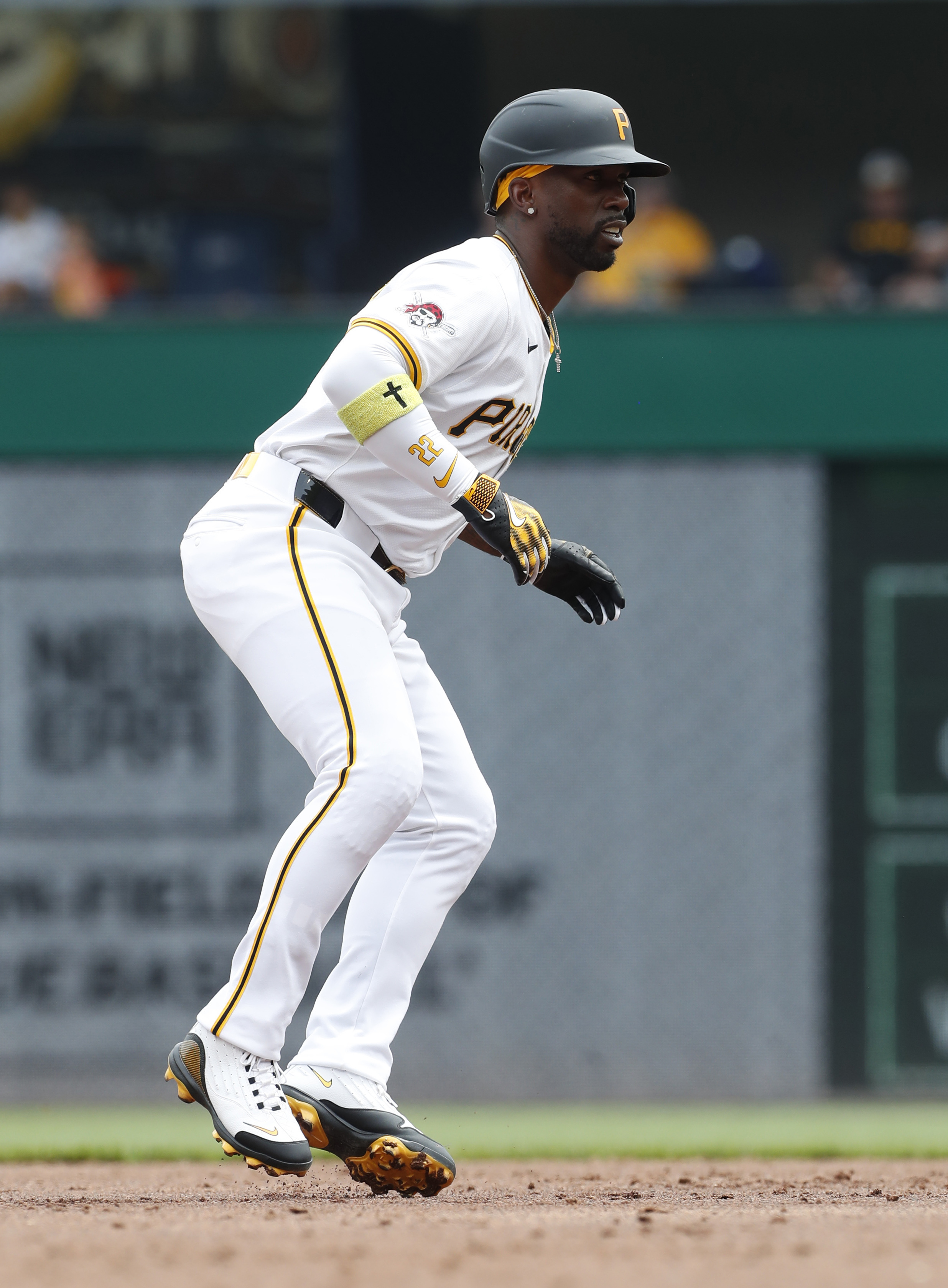 Tyler Phillips, Phillies' bullpen twirl shutout to end Pirates' streak ...