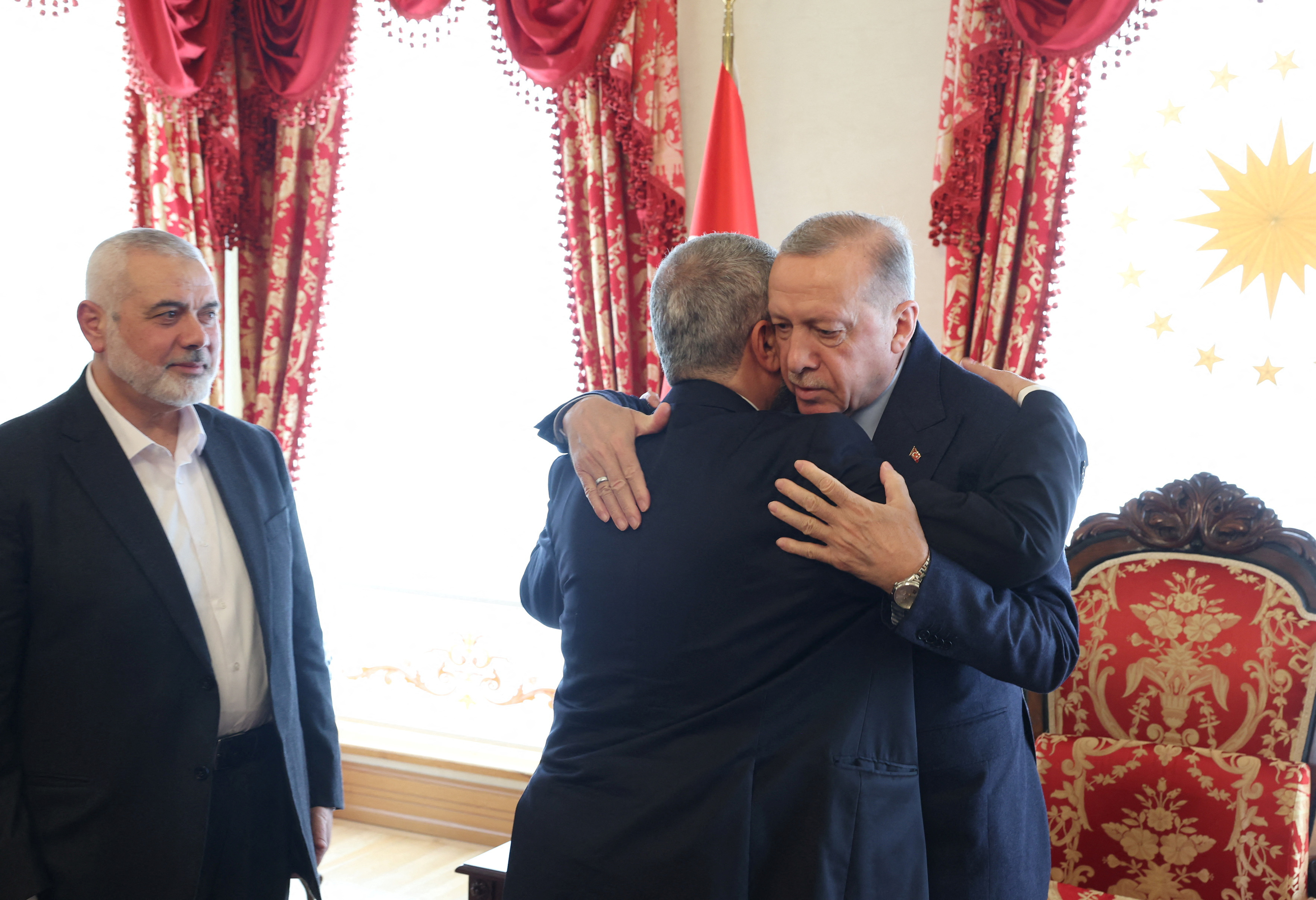 Erdogan meets Hamas leader in Turkey, discusses efforts for regional ...