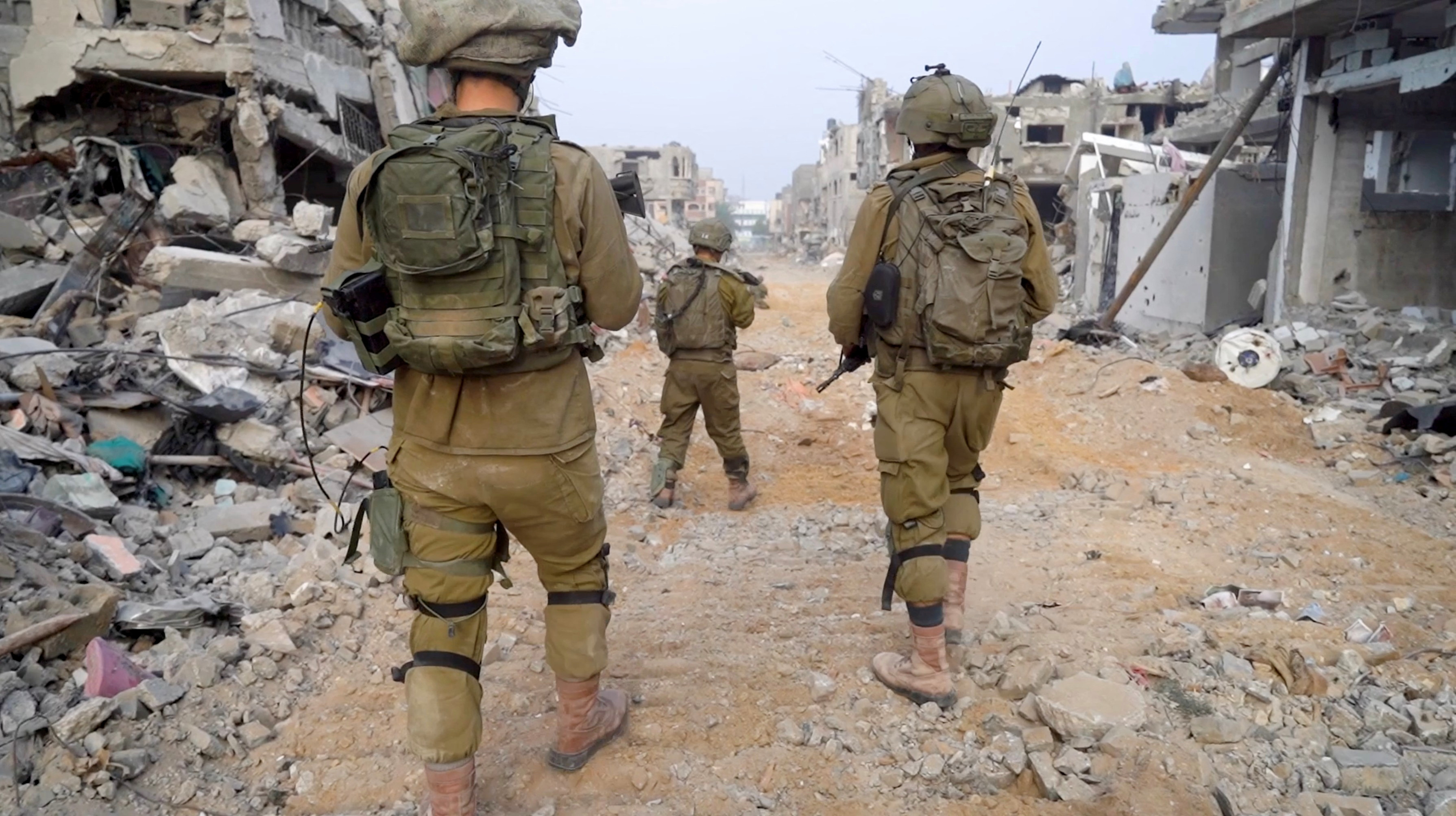 In pictures: Israeli forces battle Hamas in Gaza Strip - November 7 ...