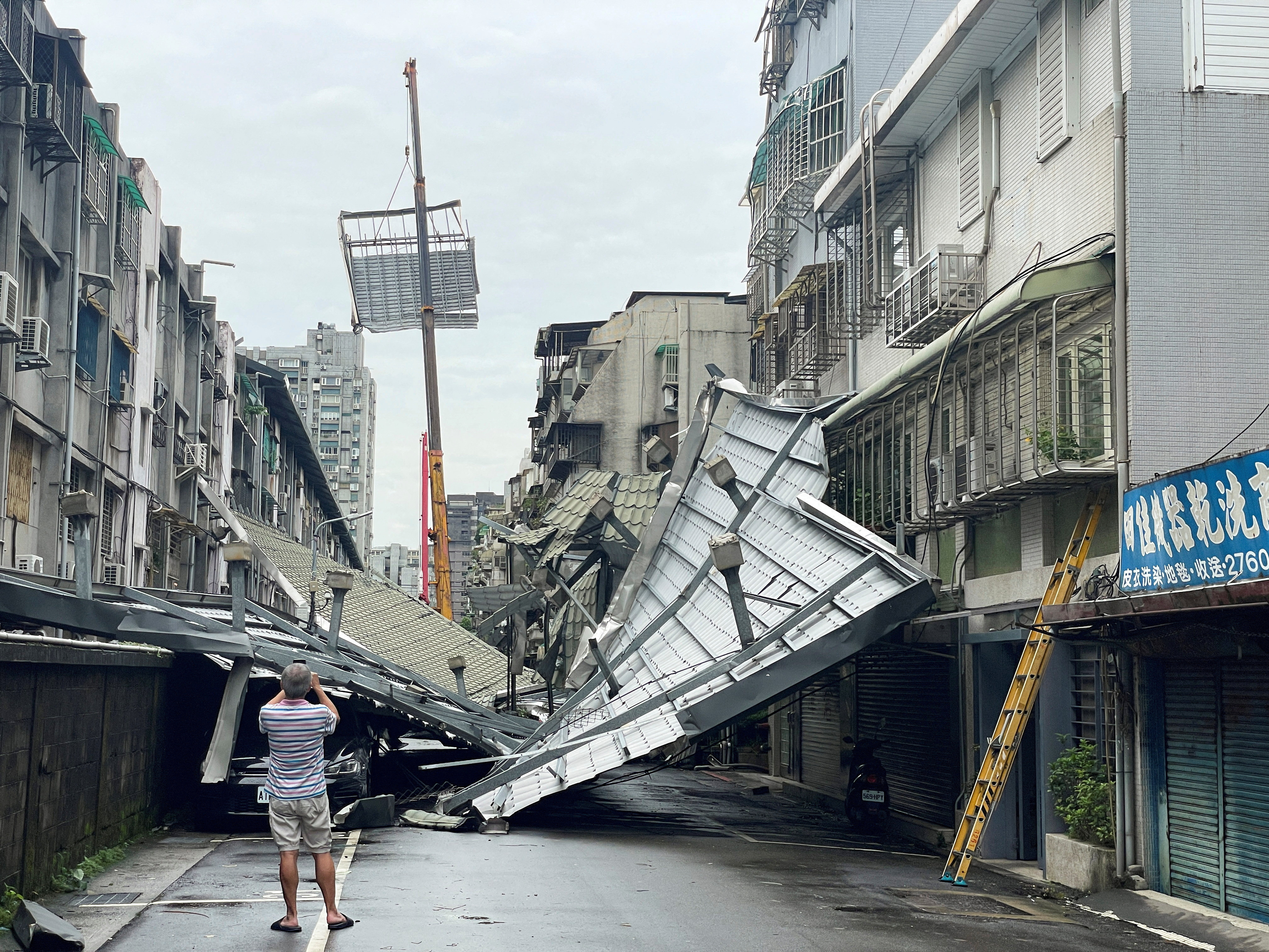 Rey Kong Tropical Storm Kong Rey Threatens Shanghai And China's Coast