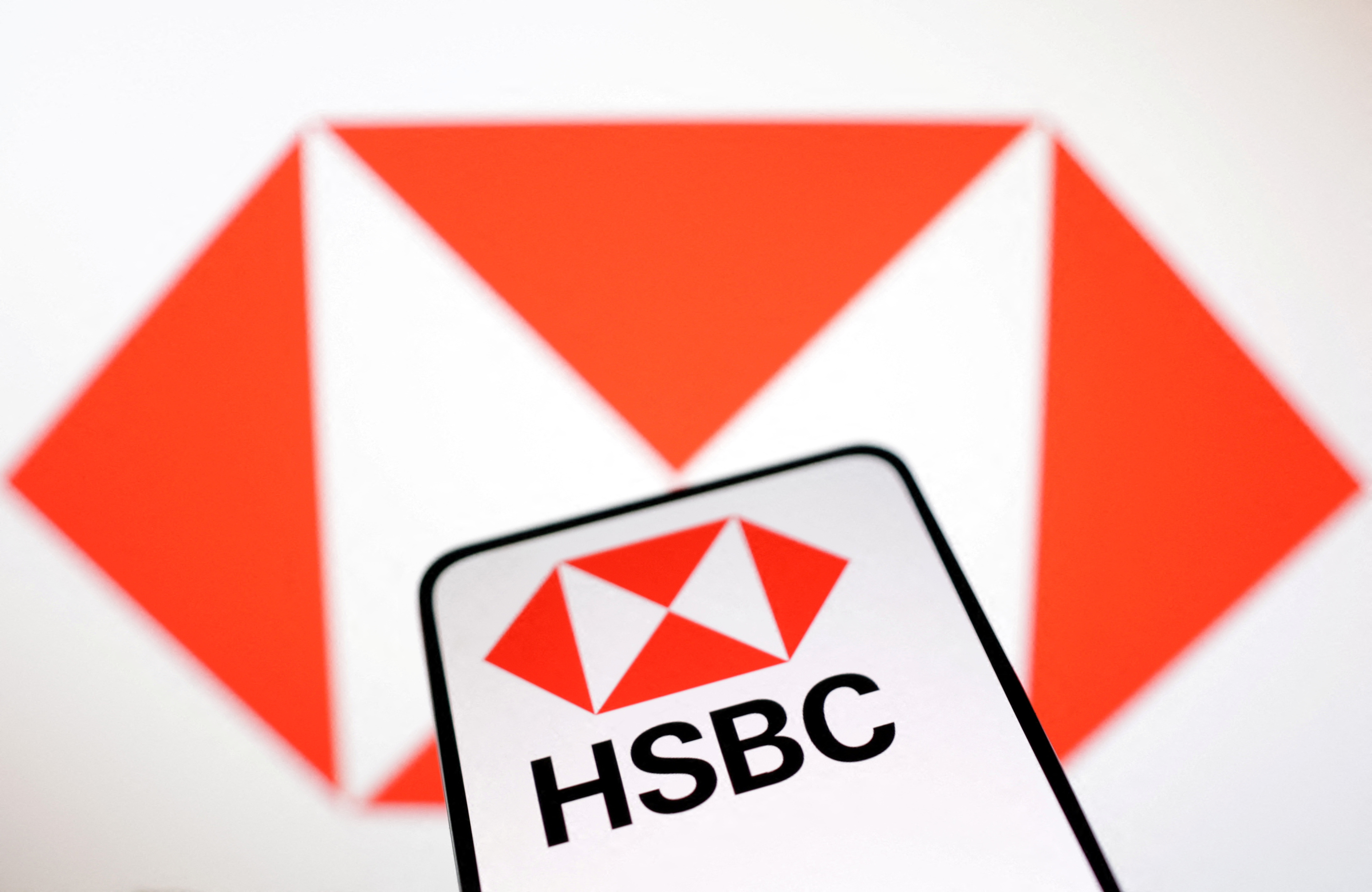 HSBC Invites Shy Investors To Turnaround Party Reuters