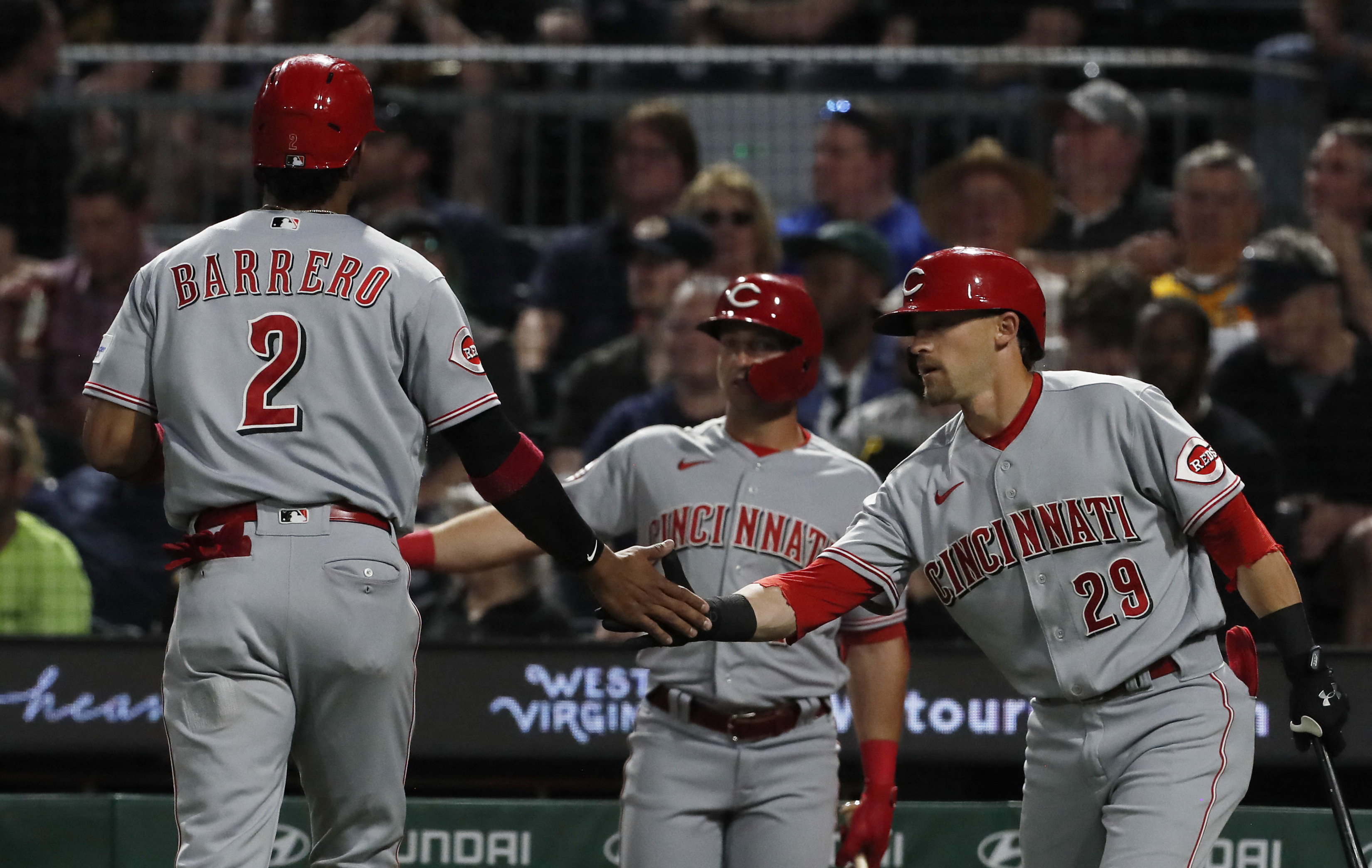 Pirates top Reds to earn fourth straight win | Reuters