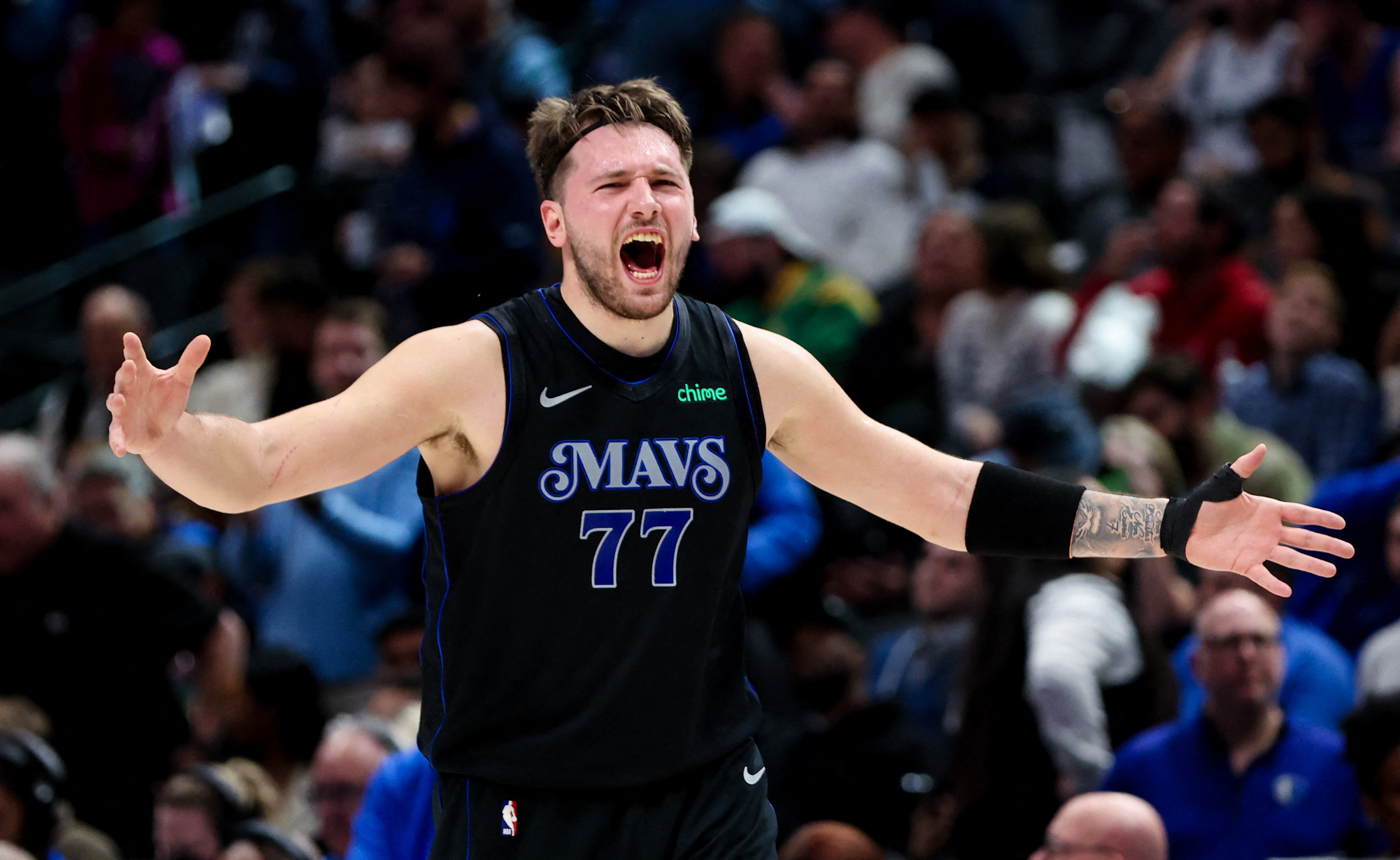 Luka Doncic's triple-double sends Mavs to rout of Jazz | Reuters