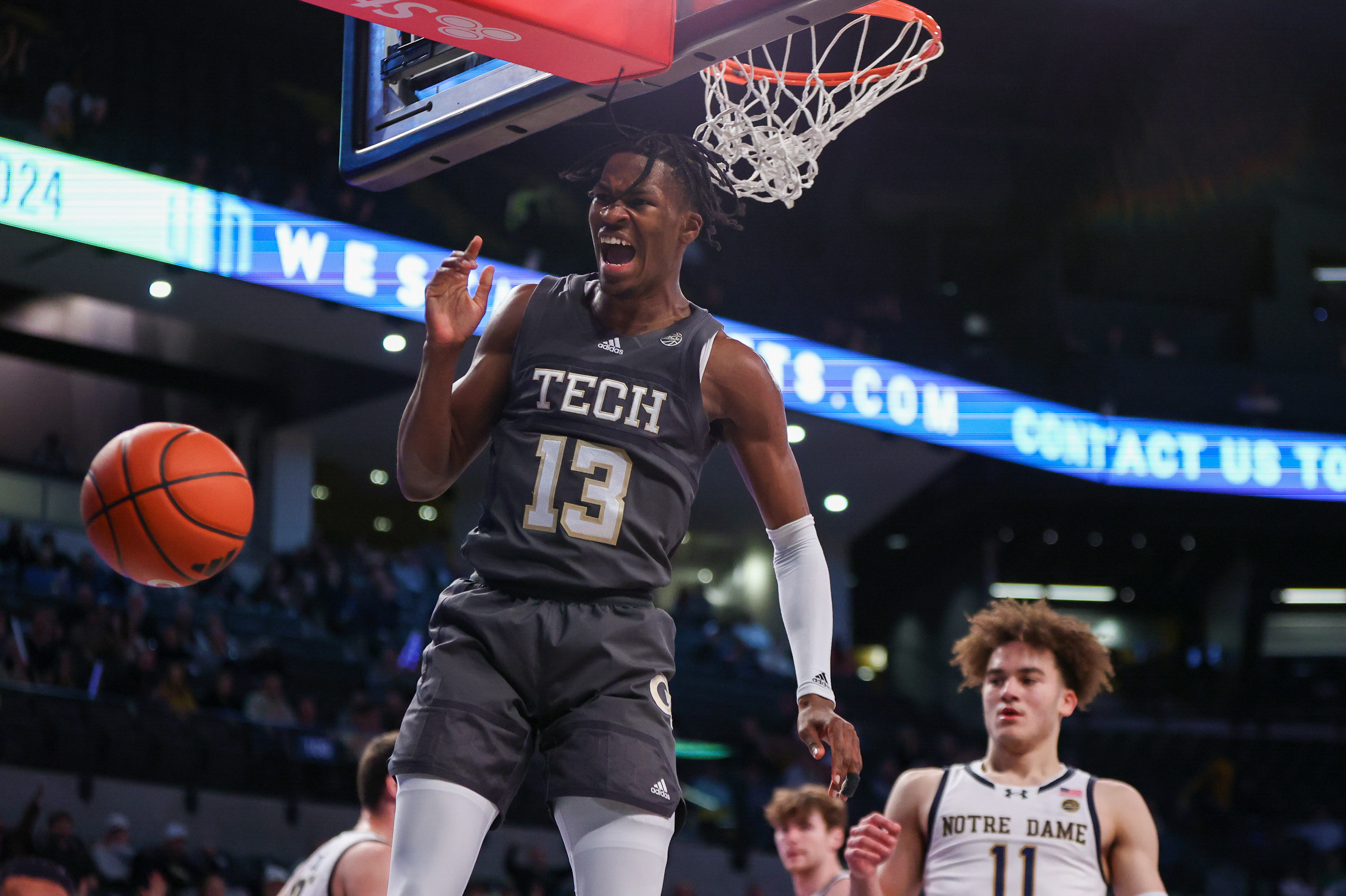 Georgia Tech stuns No. 3 UNC with late basket | Reuters