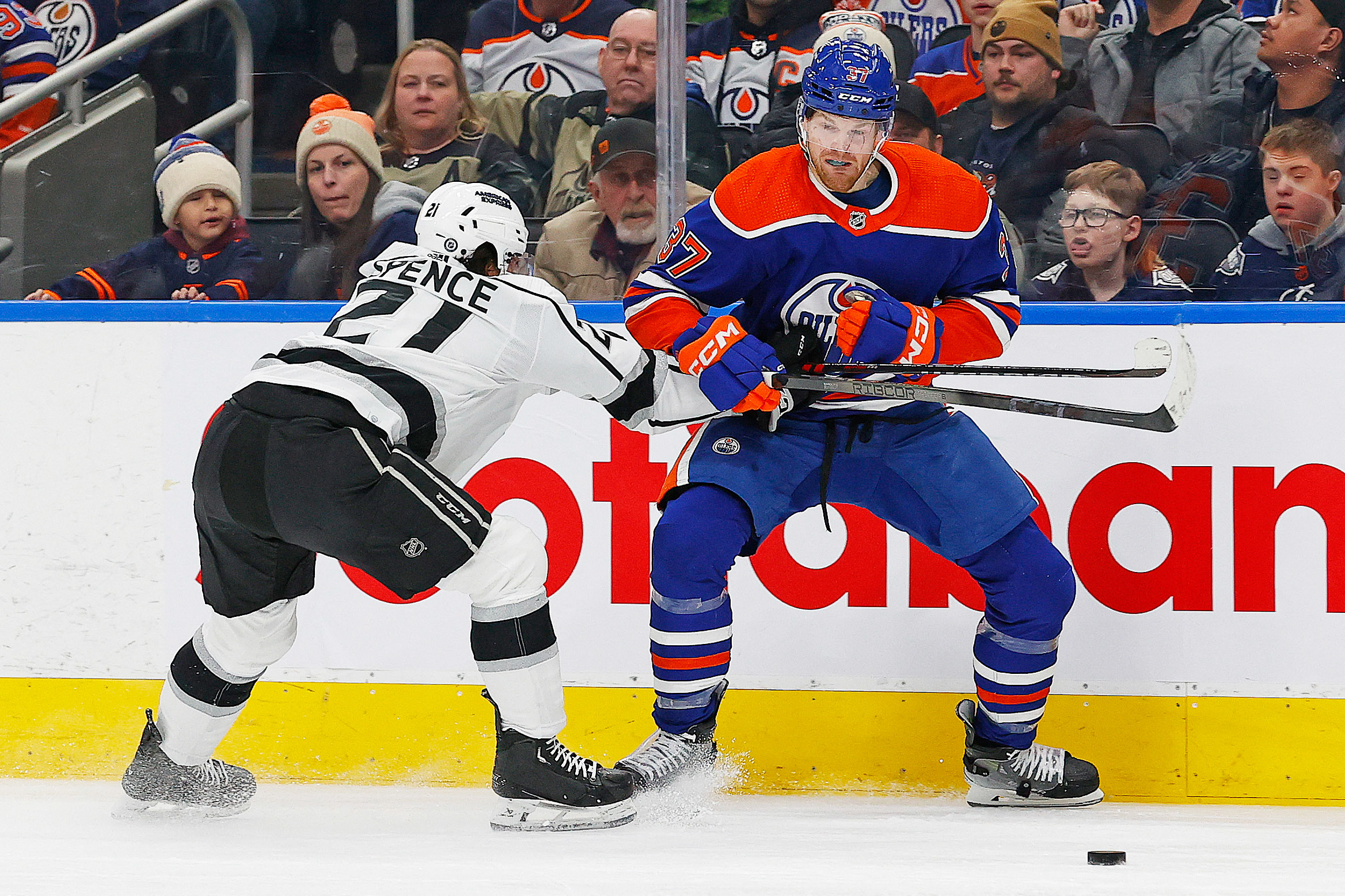 Oilers rally past Kings to end 3-game skid | Reuters