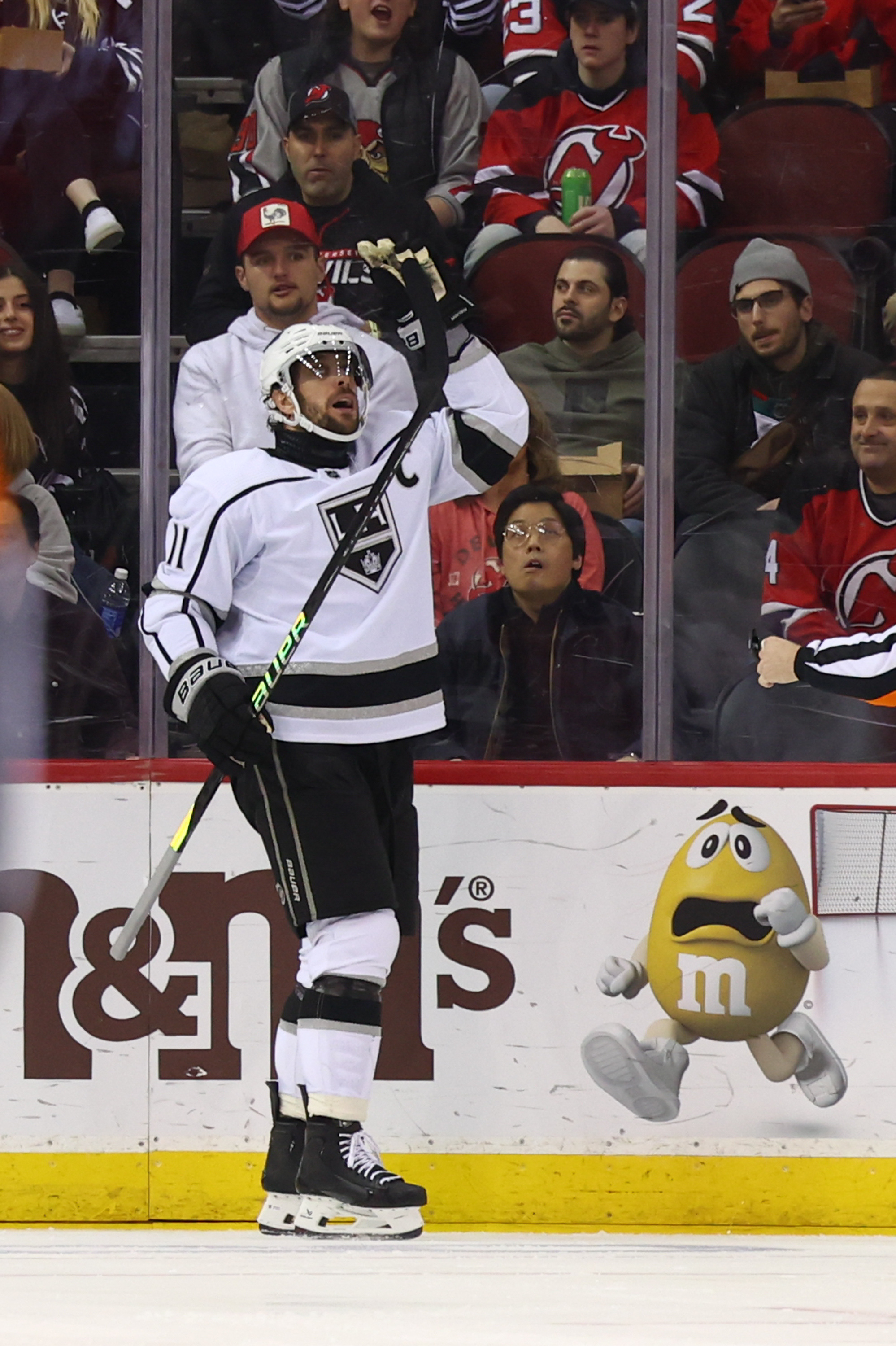 Quinton Byfield's late goal lifts Kings past Devils | Reuters