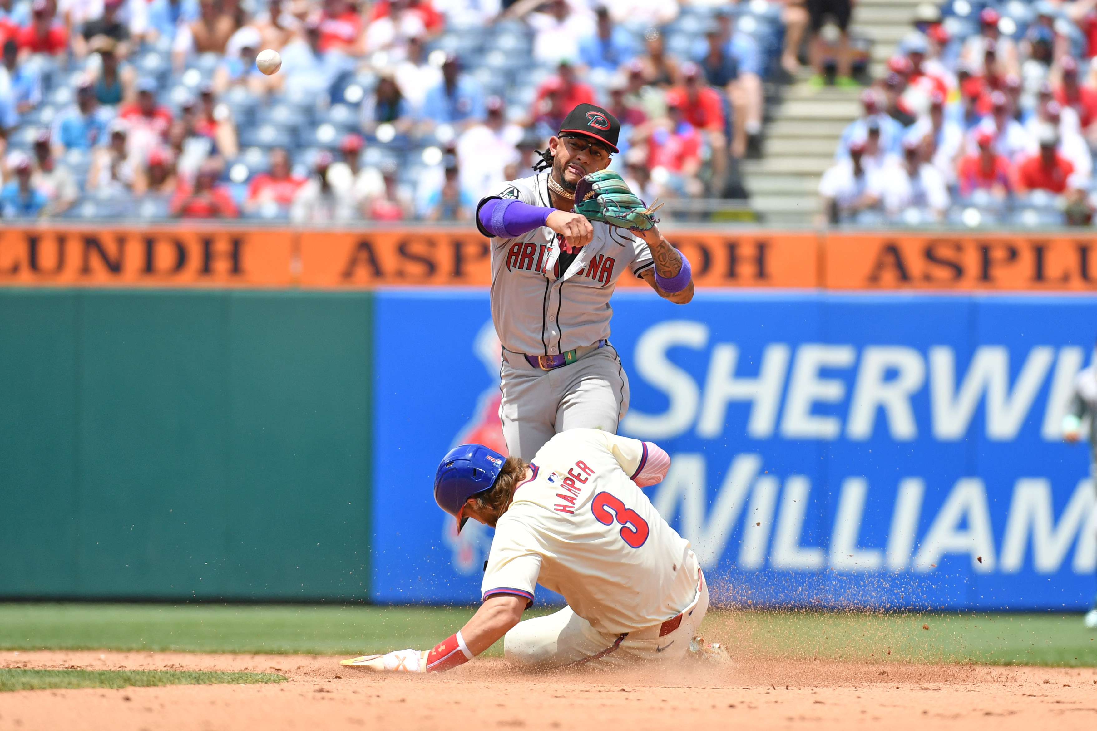 Cristopher Sanchez, Phillies stifle D-backs, win series | Reuters