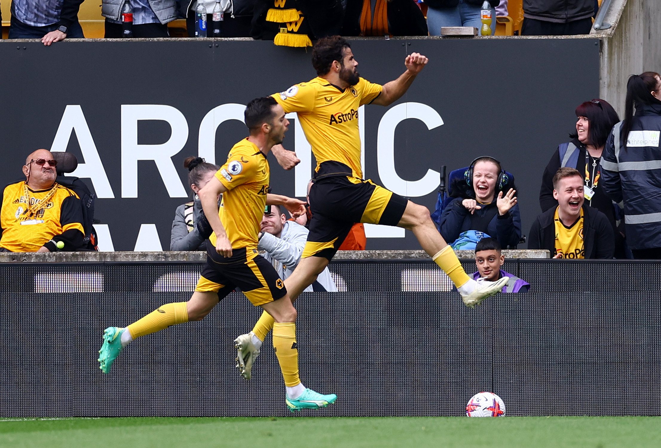 Costa grabs first Wolves goal in 2-0 win over Brentford | Reuters