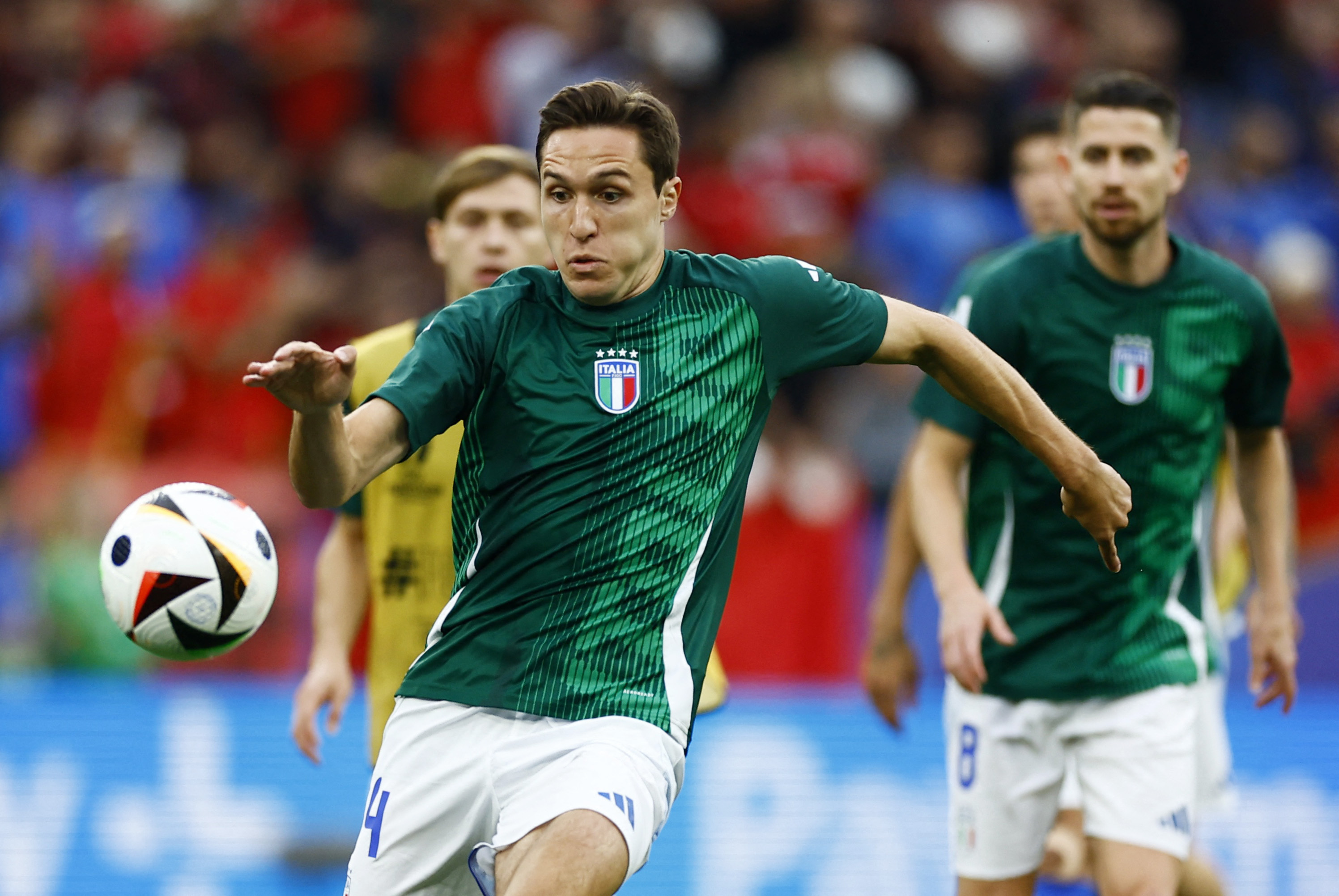 Liverpool sign Italy international Chiesa from Juventus | Reuters