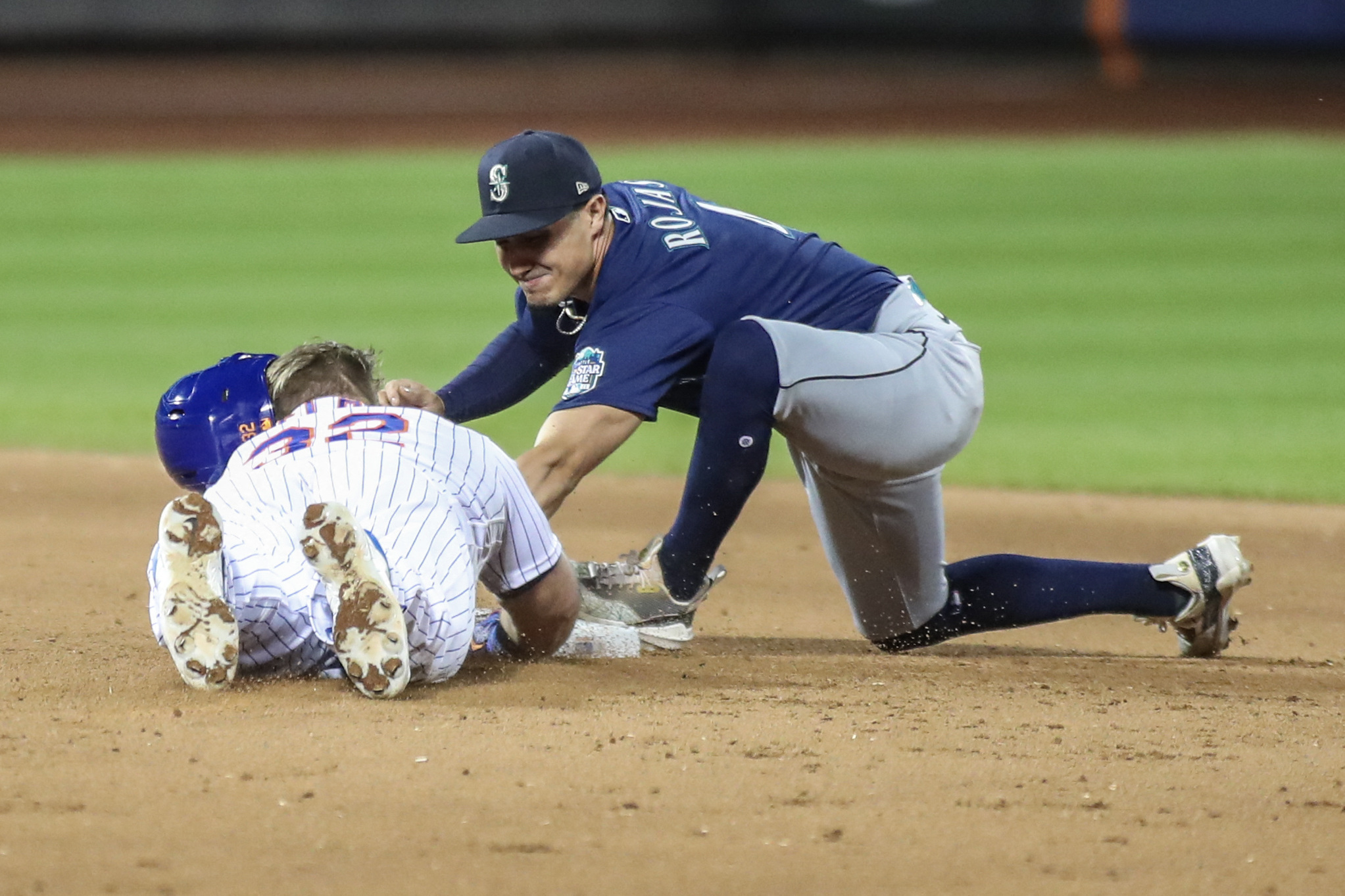 Mariners score last, win seesaw game with Mets | Reuters