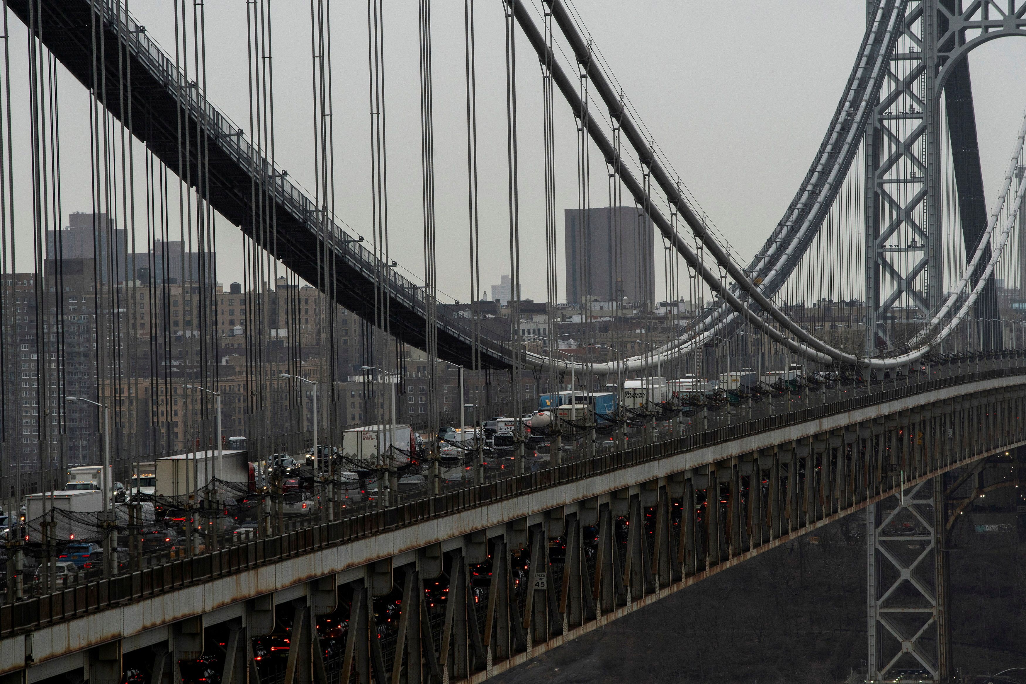 U.S. traffic deaths soar 18% in 2021 to highest first half since 2006 ...