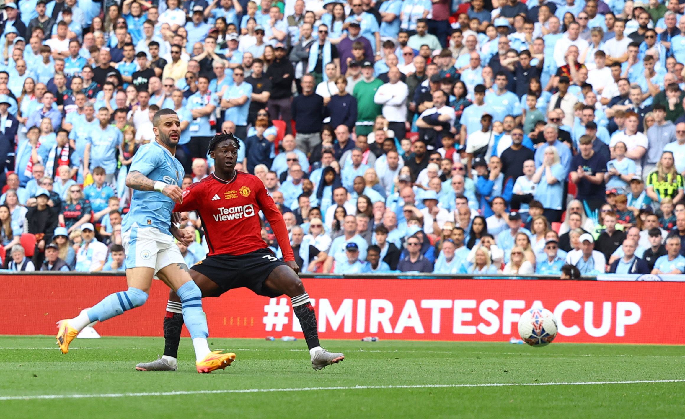 Man Utd stun Man City to win FA Cup final | Reuters