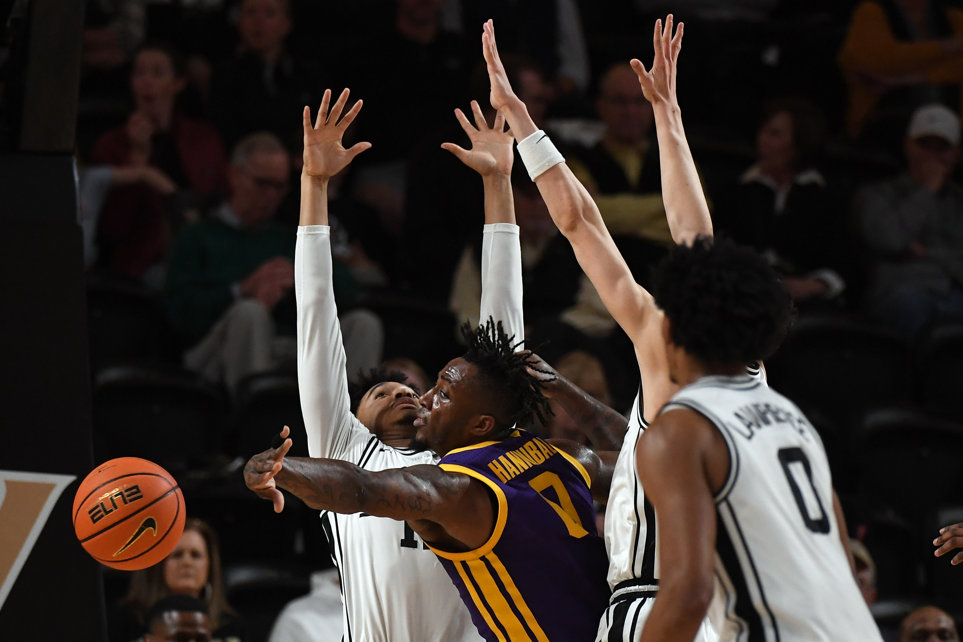 LSU leads wire-to-wire in win over Vanderbilt | Reuters