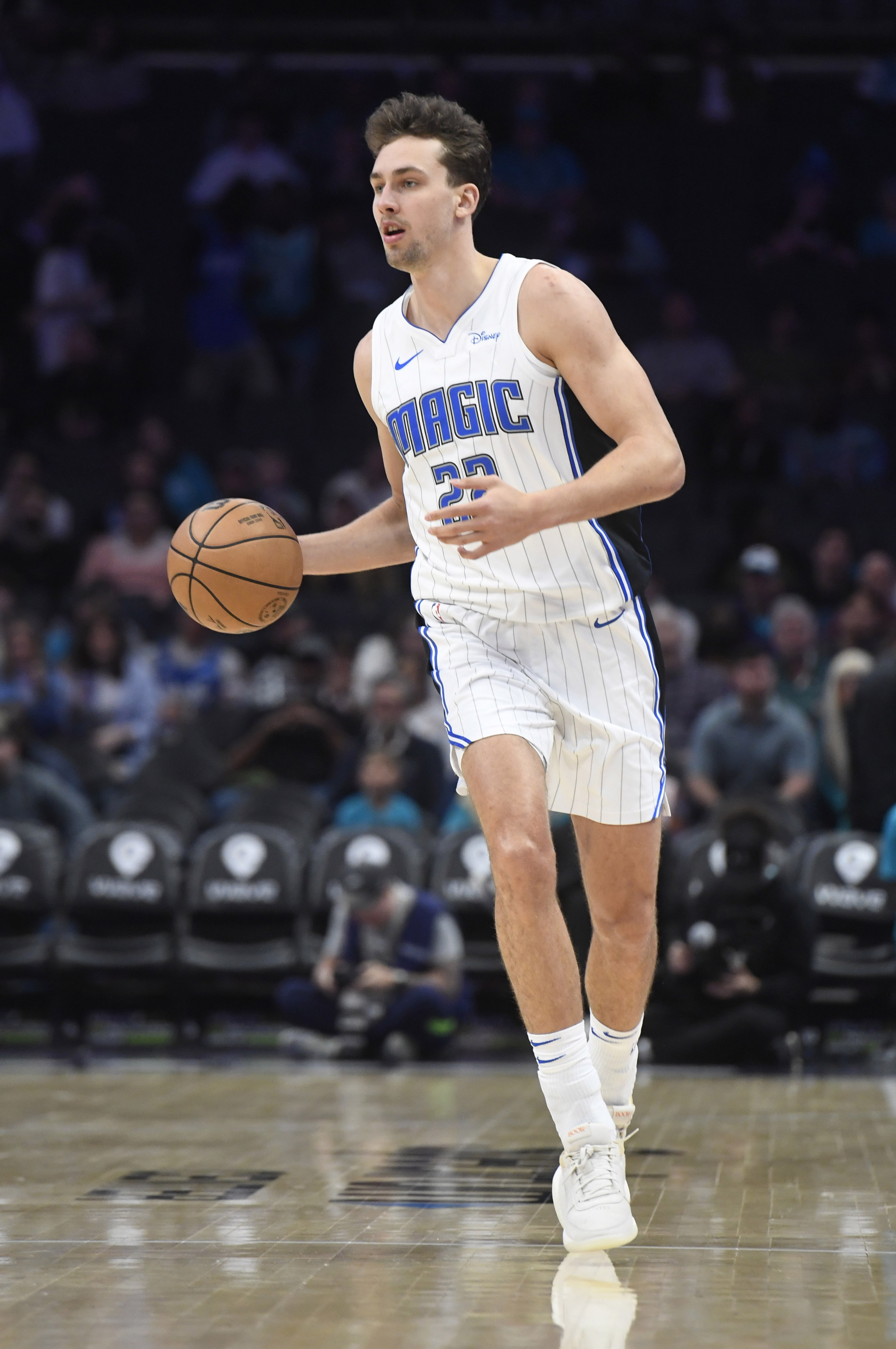 Balanced scoring carries Magic over Hornets | Reuters