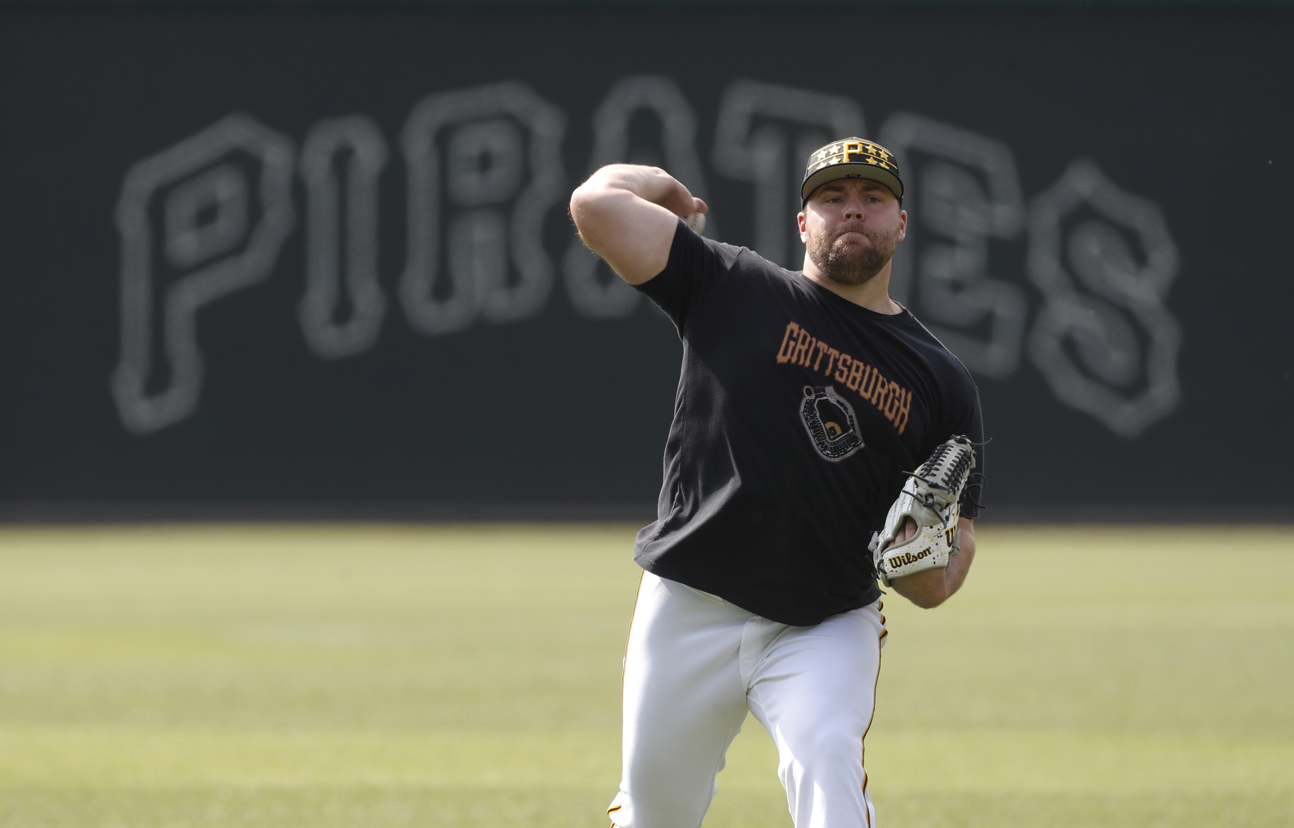 Kerry Carpenter's tiebreaking hit helps Tigers rally past Pirates | Reuters