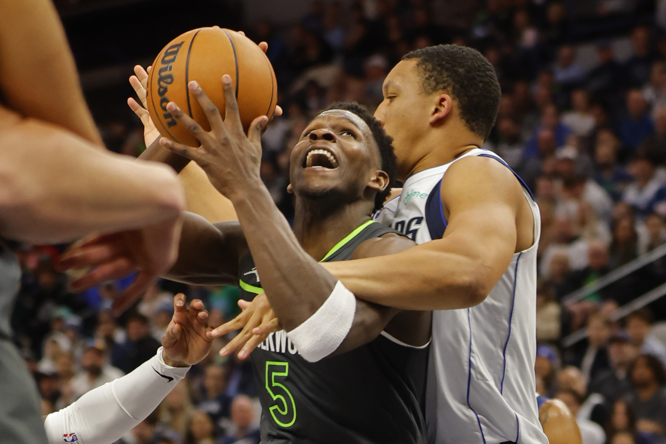 Anthony Edwards puts up 44 as Wolves best Mavs | Reuters