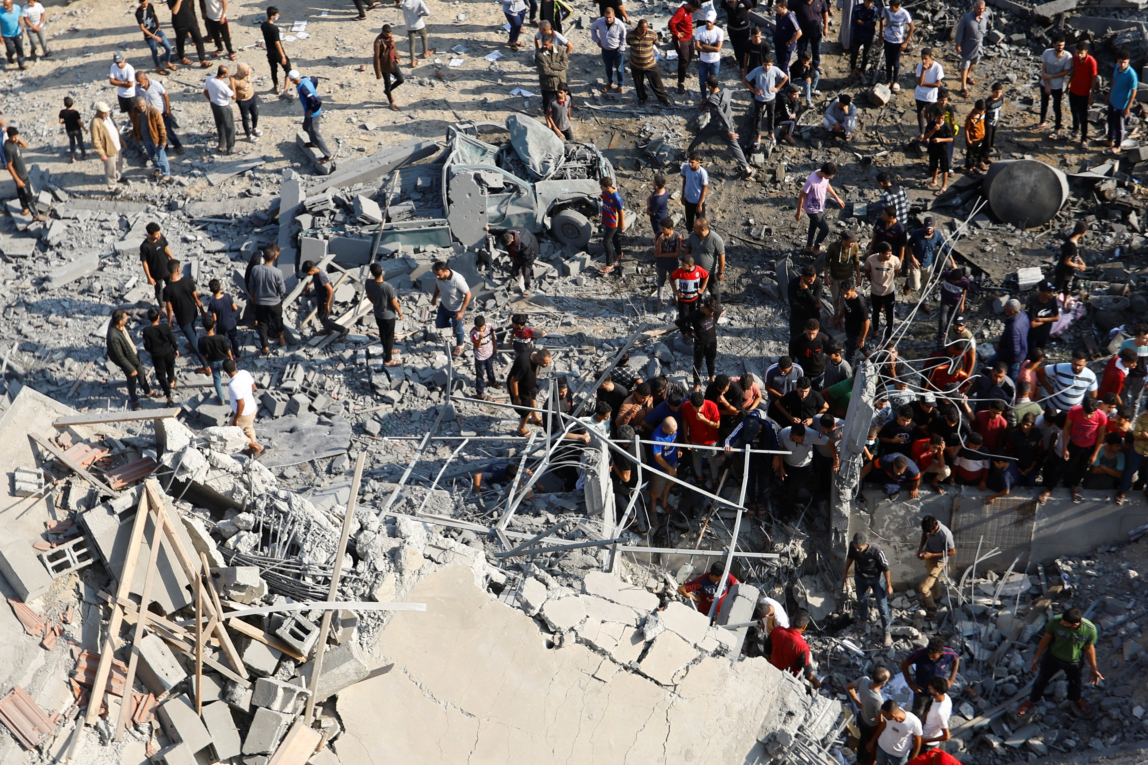 Israeli air strikes kill at least 324 Palestinians in the past 24 hours ...
